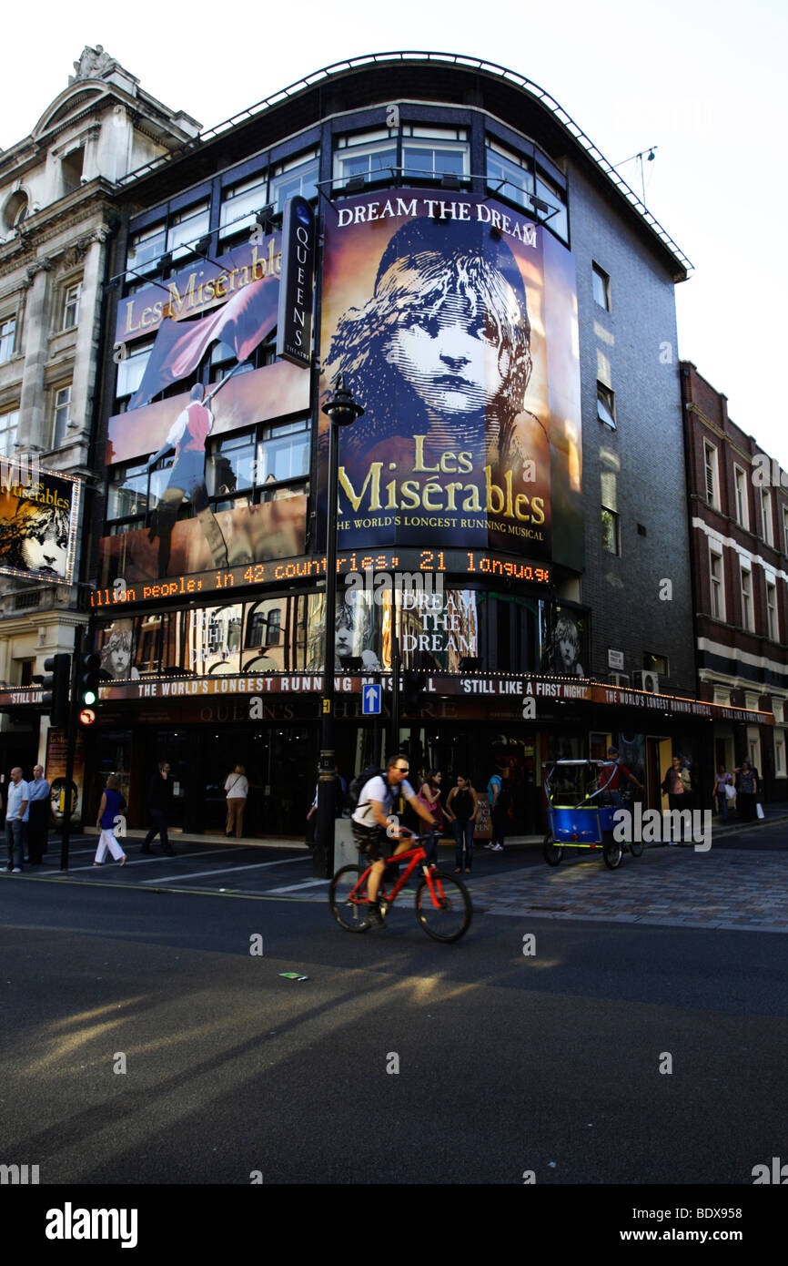 Queens theatre london britain hi-res stock photography and images - Alamy