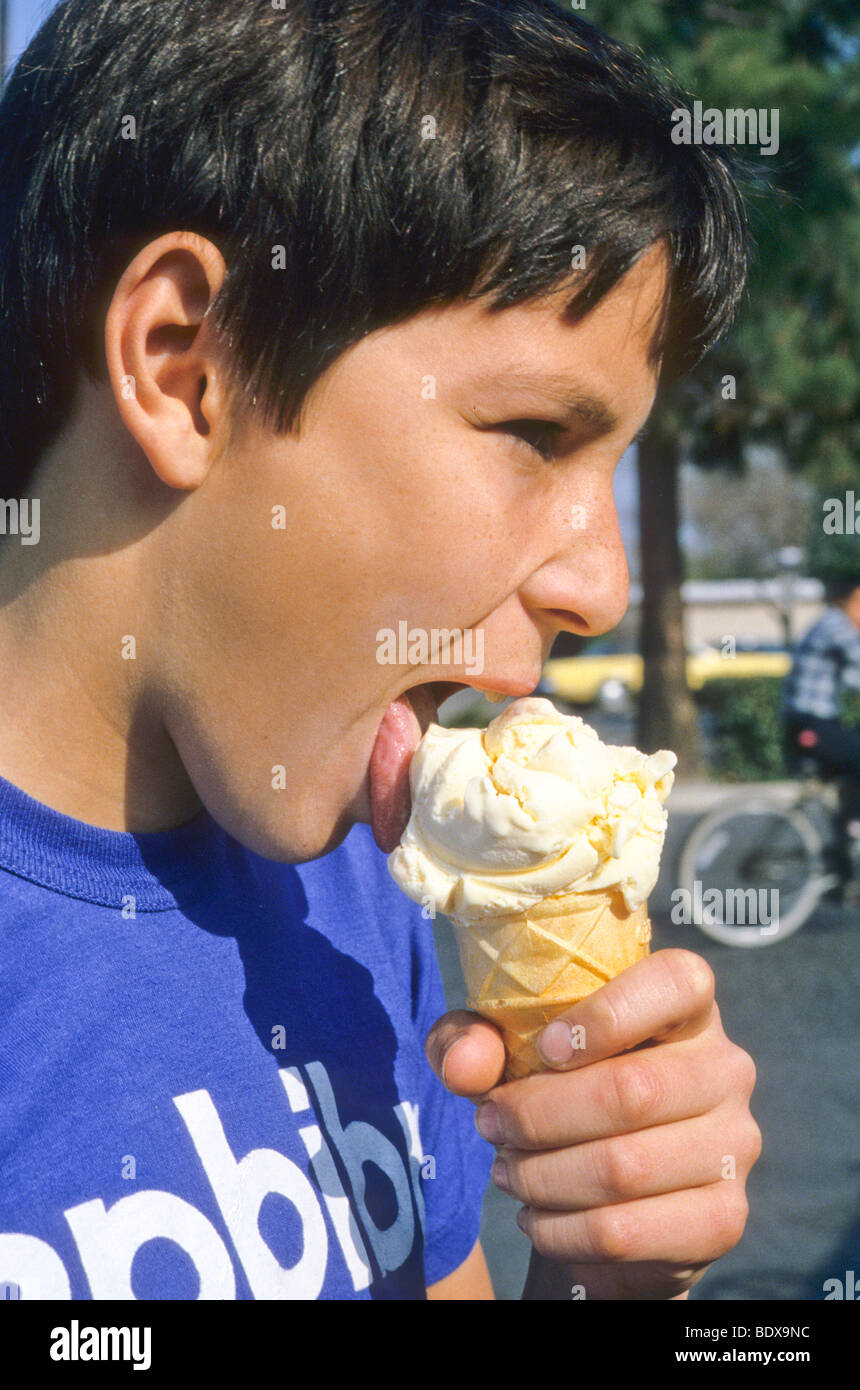 taste buds tongue sweet lick enjoy smooth delicious yummy treat dessert ...