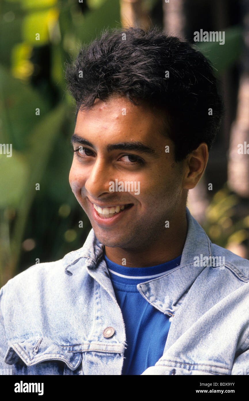 American indian teen smile hi-res stock photography and images - Alamy