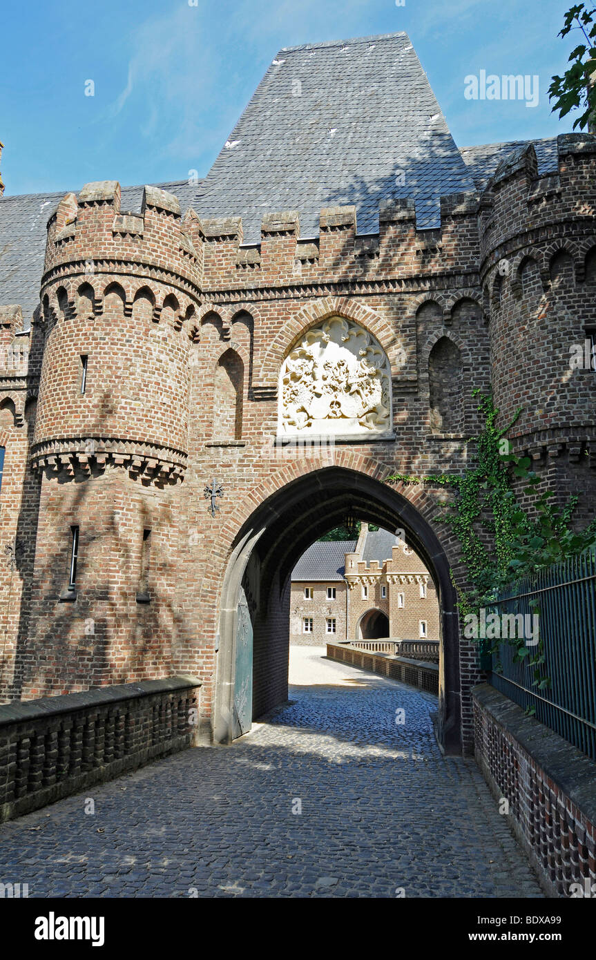 Gate, entrance, Schloss Paffendorf castle, moated castle, Bergheim ...