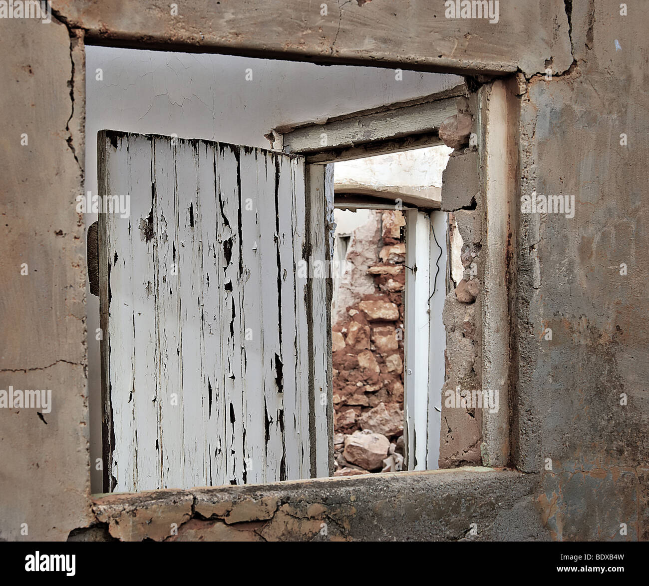 Old vintage window hi-res stock photography and images - Alamy