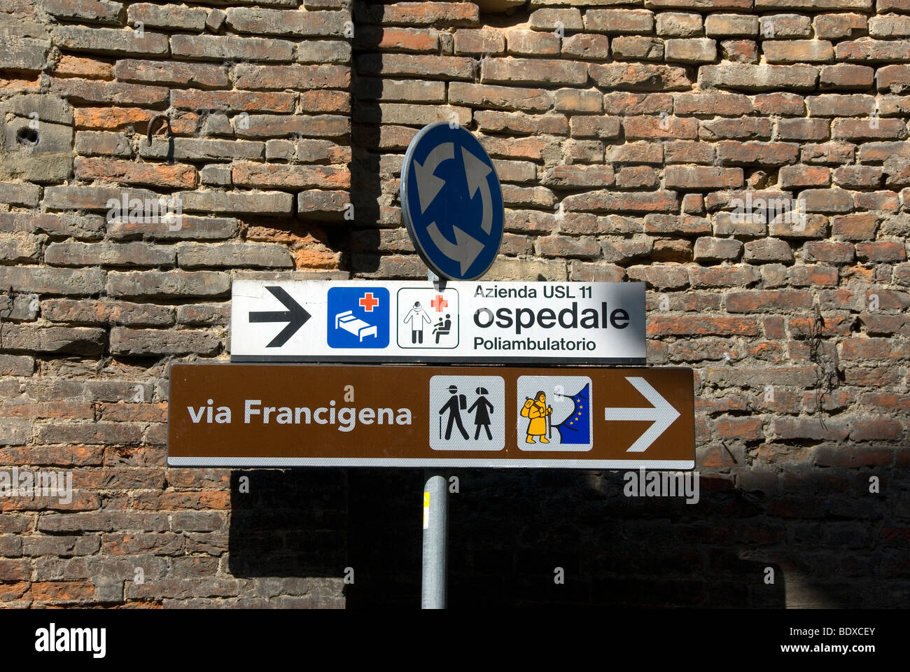 Sign for pilgrim route, Tuscany Stock Photo - Alamy