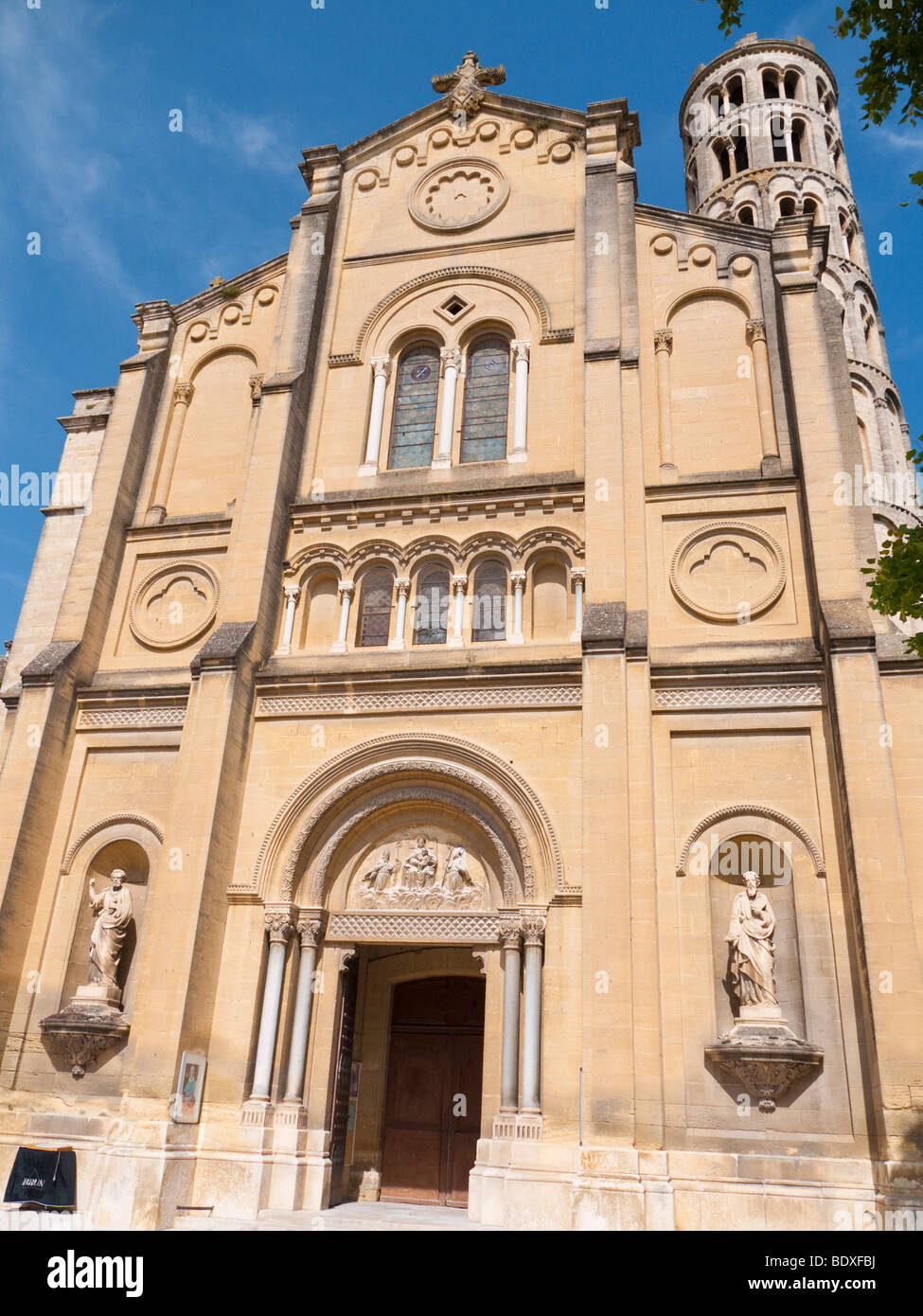 Neo romanesque hi-res stock photography and images - Alamy