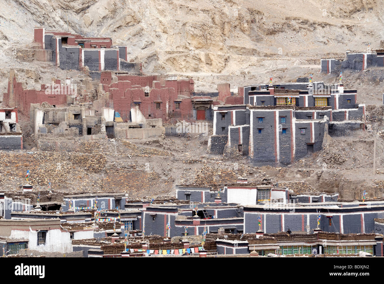 Tibetan style exterior hi-res stock photography and images - Alamy