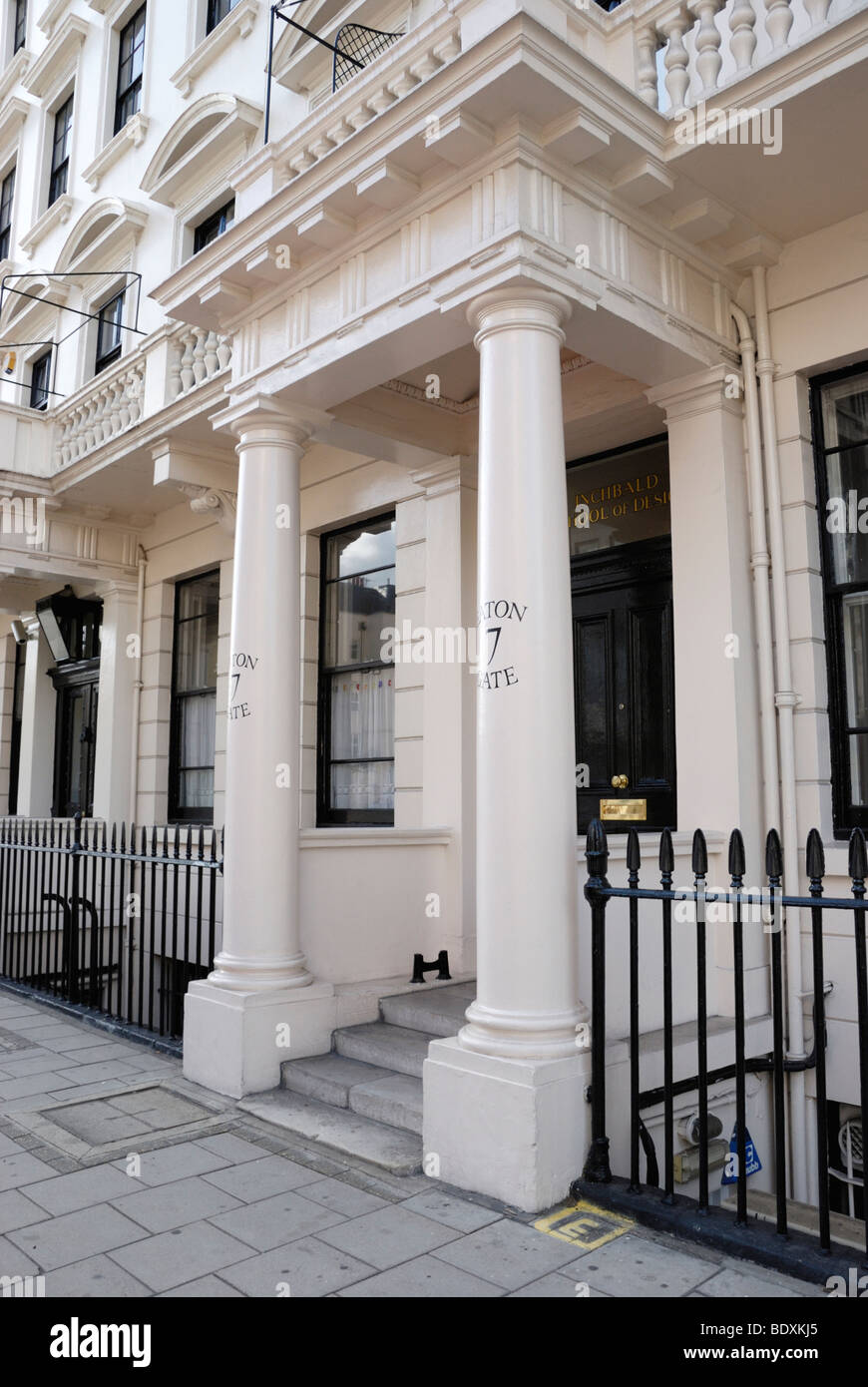 Eaton gate london hi-res stock photography and images - Alamy