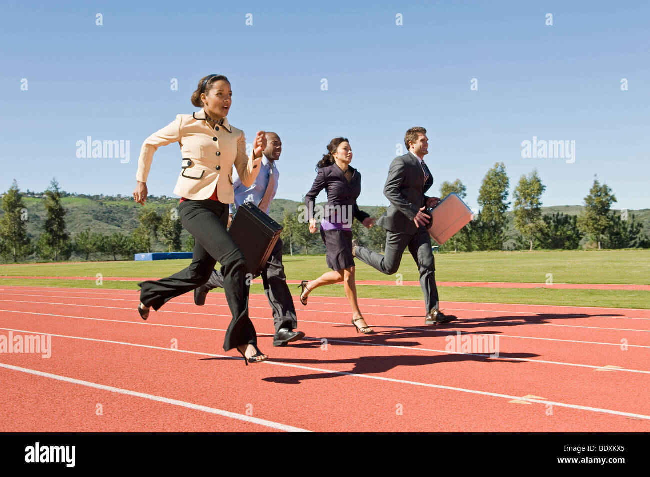 Group of people sports racing hi-res stock photography and images - Alamy