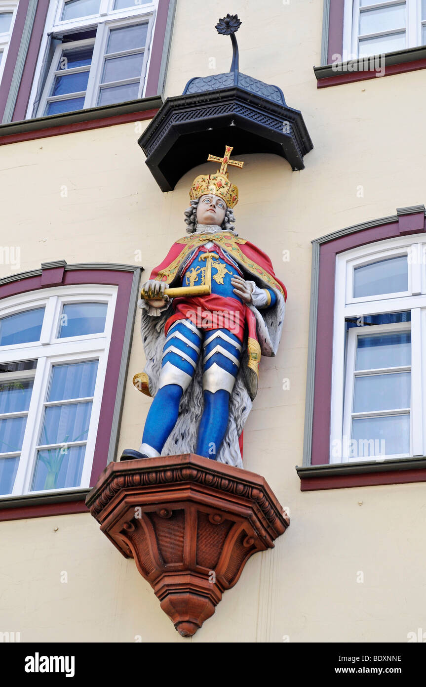 Roman emperor statue hi-res stock photography and images - Alamy