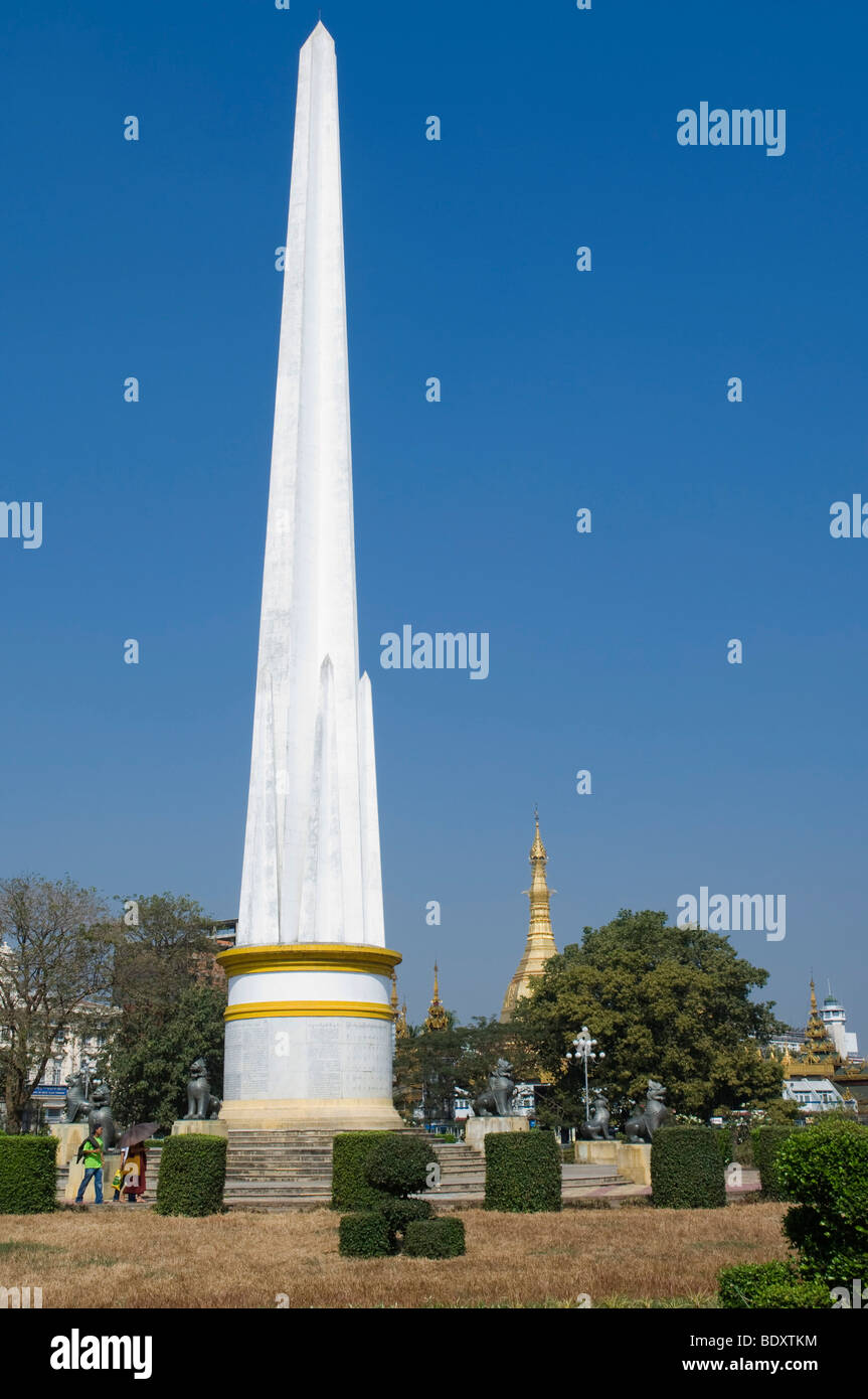 Independence monument, obelisk, Rangoon, Yangon, Burma, Myanmar, Asia ...