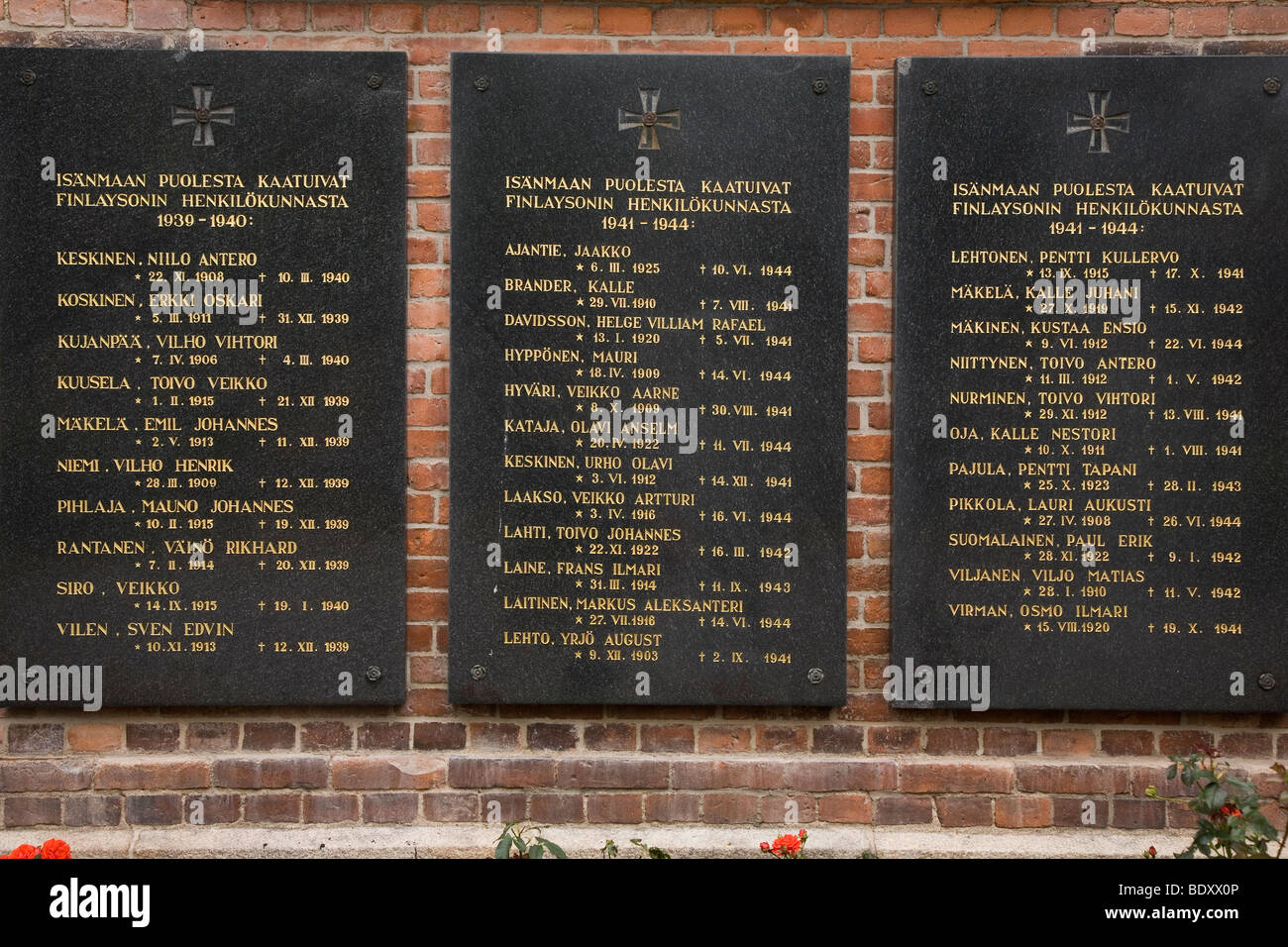 Inscribed plaques hi-res stock photography and images - Alamy