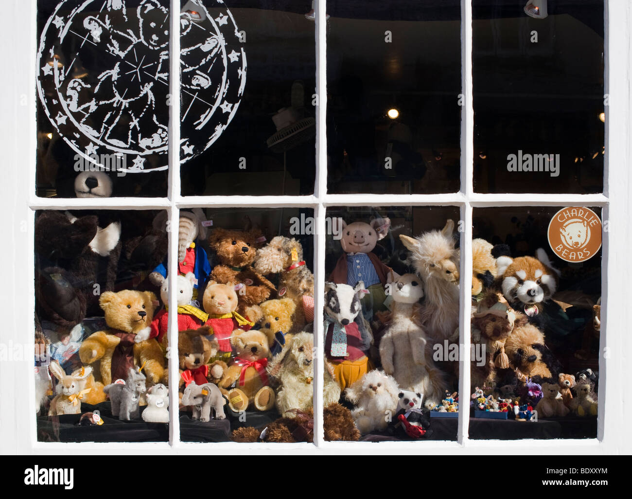 Teddy bear shop window, Stratford Upon Avon, Warwickshire, England ...