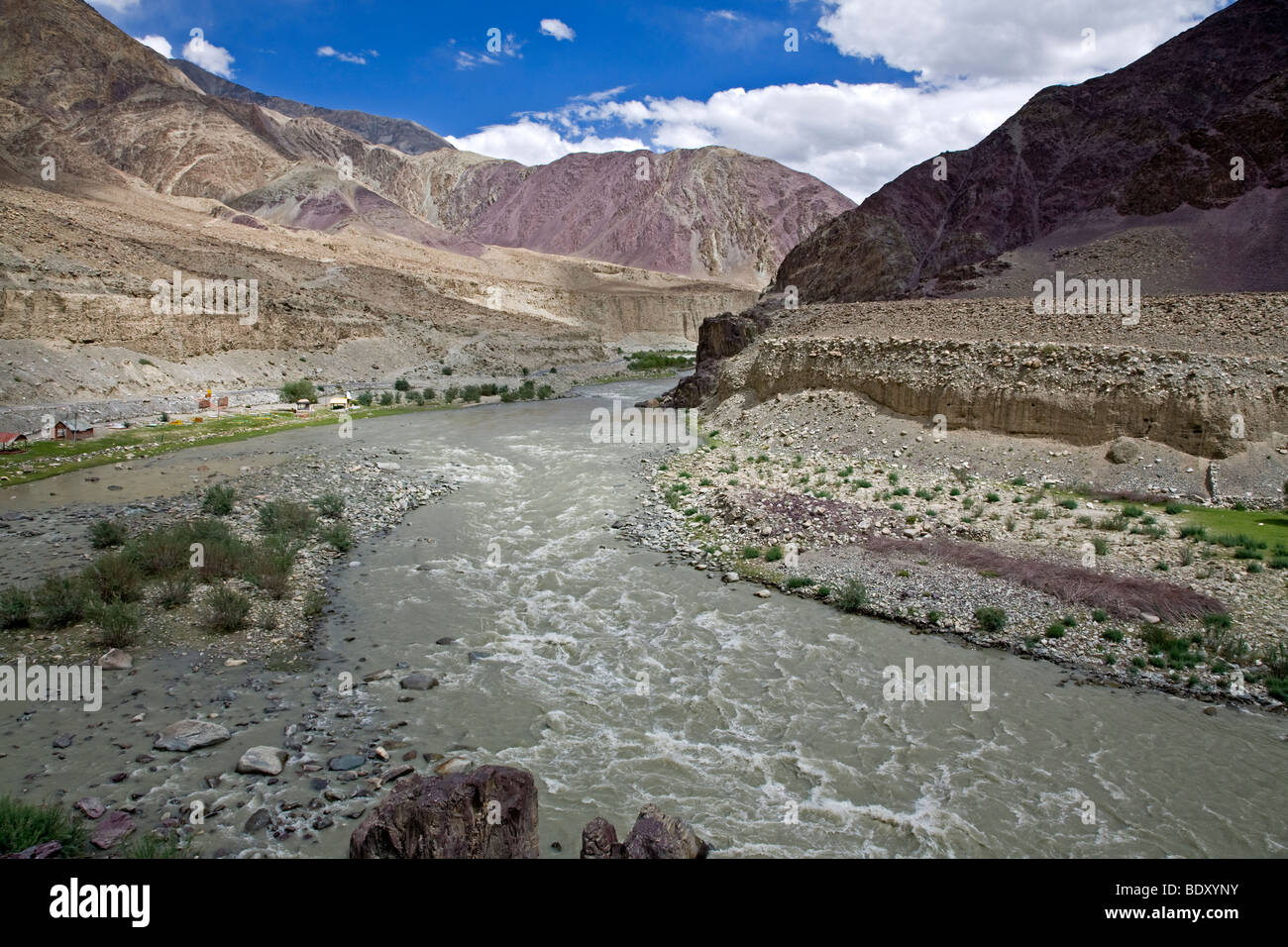 Near indus river hi-res stock photography and images - Alamy