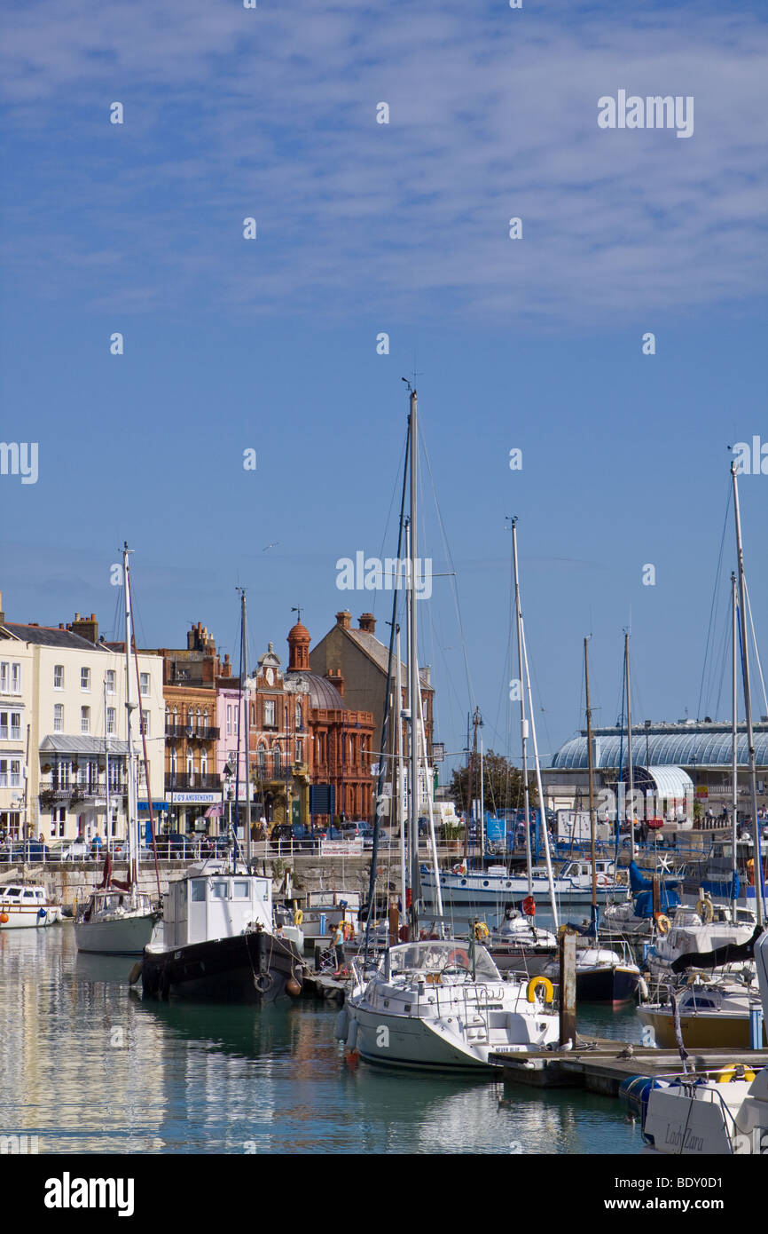 Ramsgate marina and harbour hi-res stock photography and images - Alamy