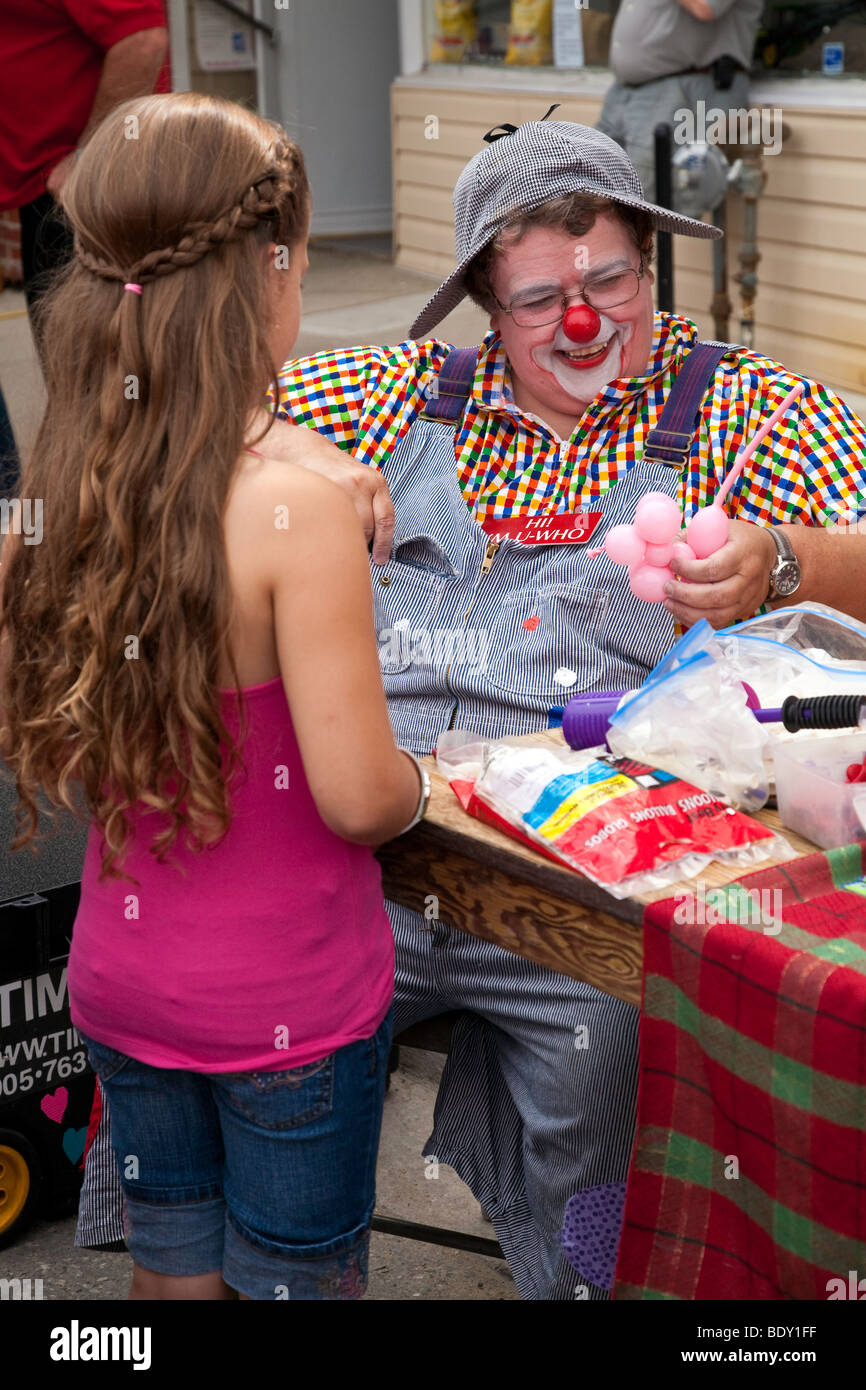 Balloons small town parade hi-res stock photography and images - Alamy