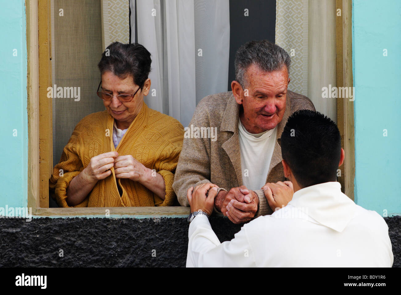 Priest talking couple hi-res stock photography and images - Alamy