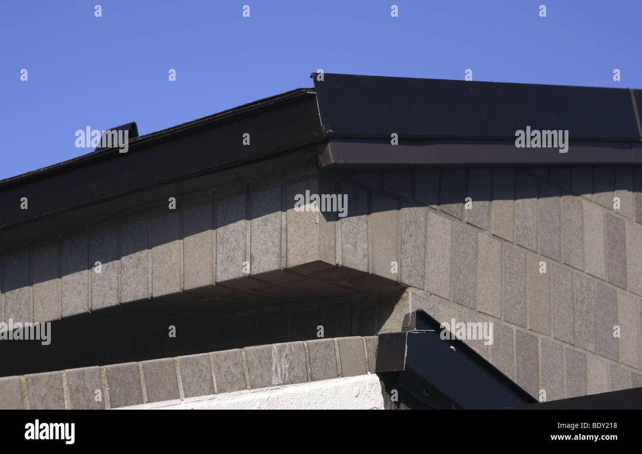 Roof corners hi-res stock photography and images - Alamy