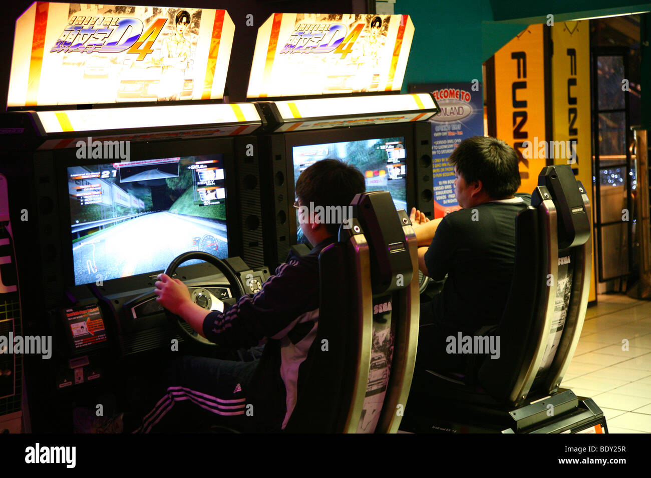 London trocadero arcade hi-res stock photography and images - Alamy