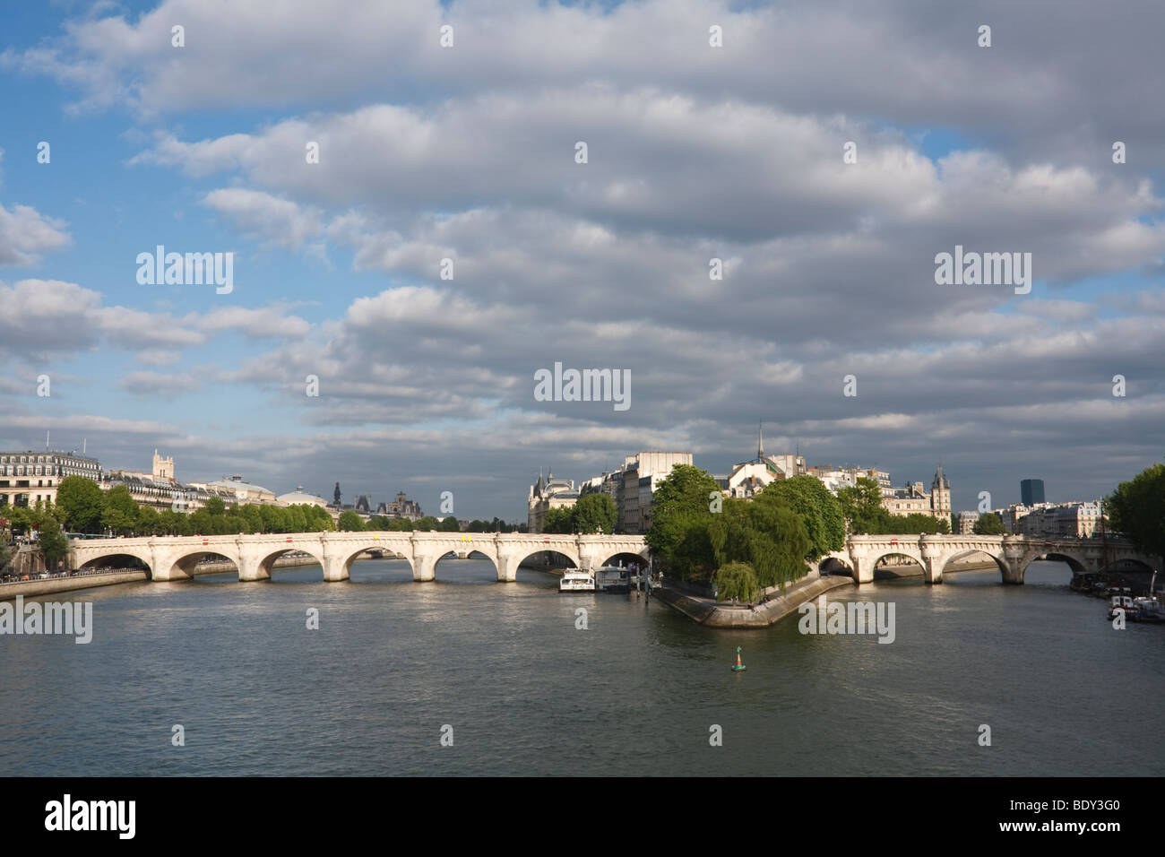 Isle de france no hi-res stock photography and images - Alamy