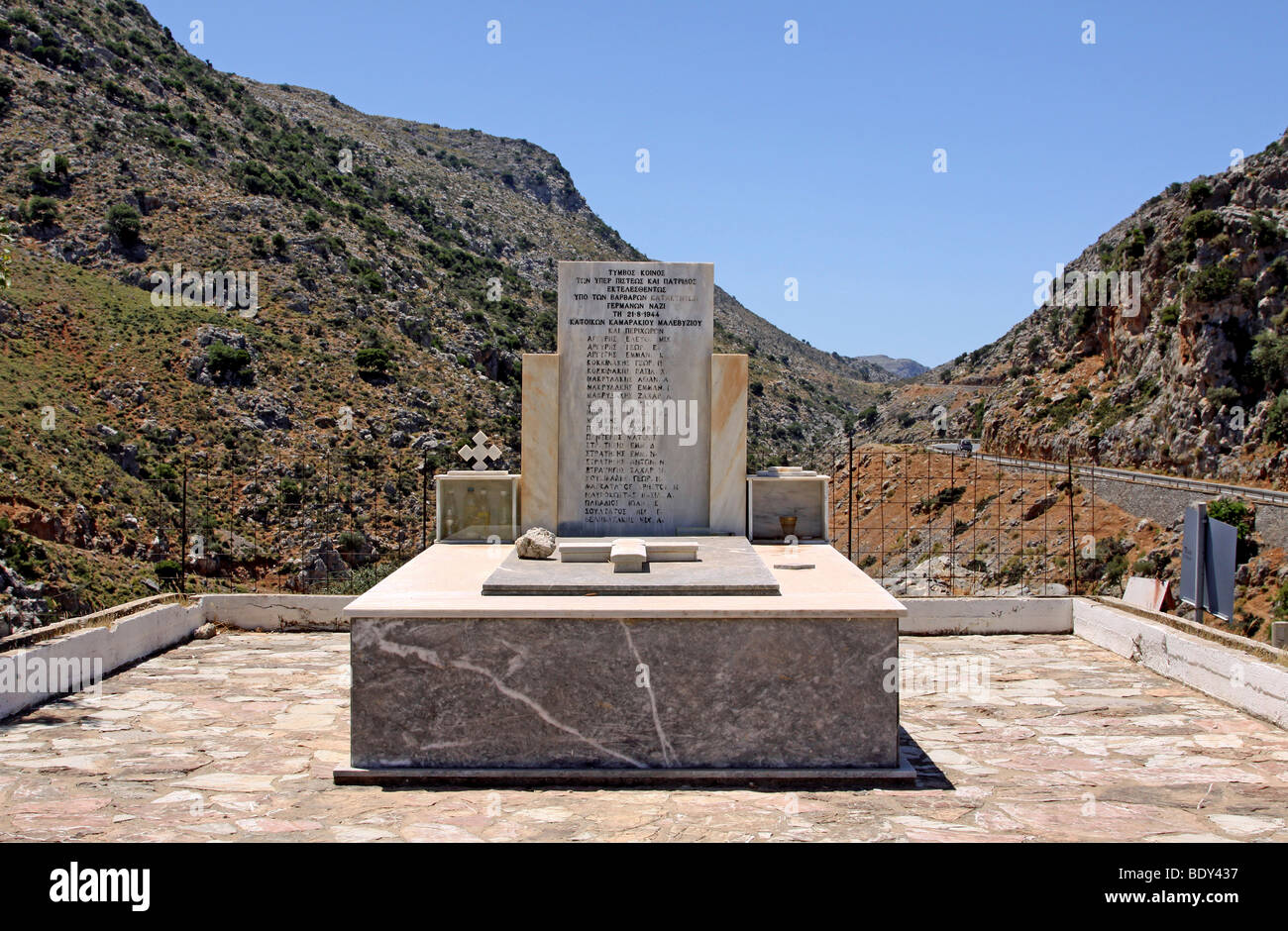 Monument to the dead of World War II, Psiloritis Mountains, Crete ...