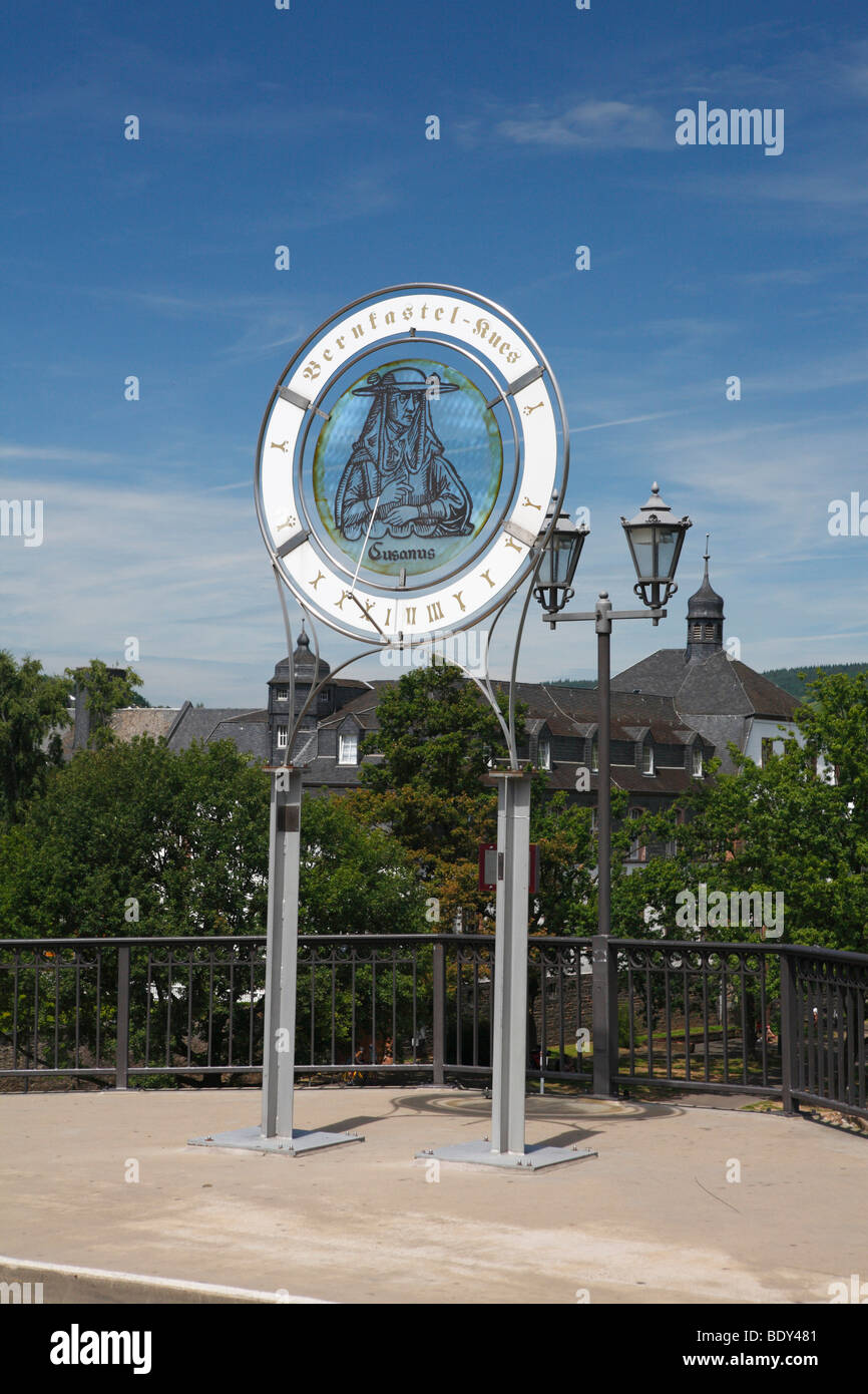 Sundial on the bridge between Bernkastel and Kues, Bernkastel-Kues ...