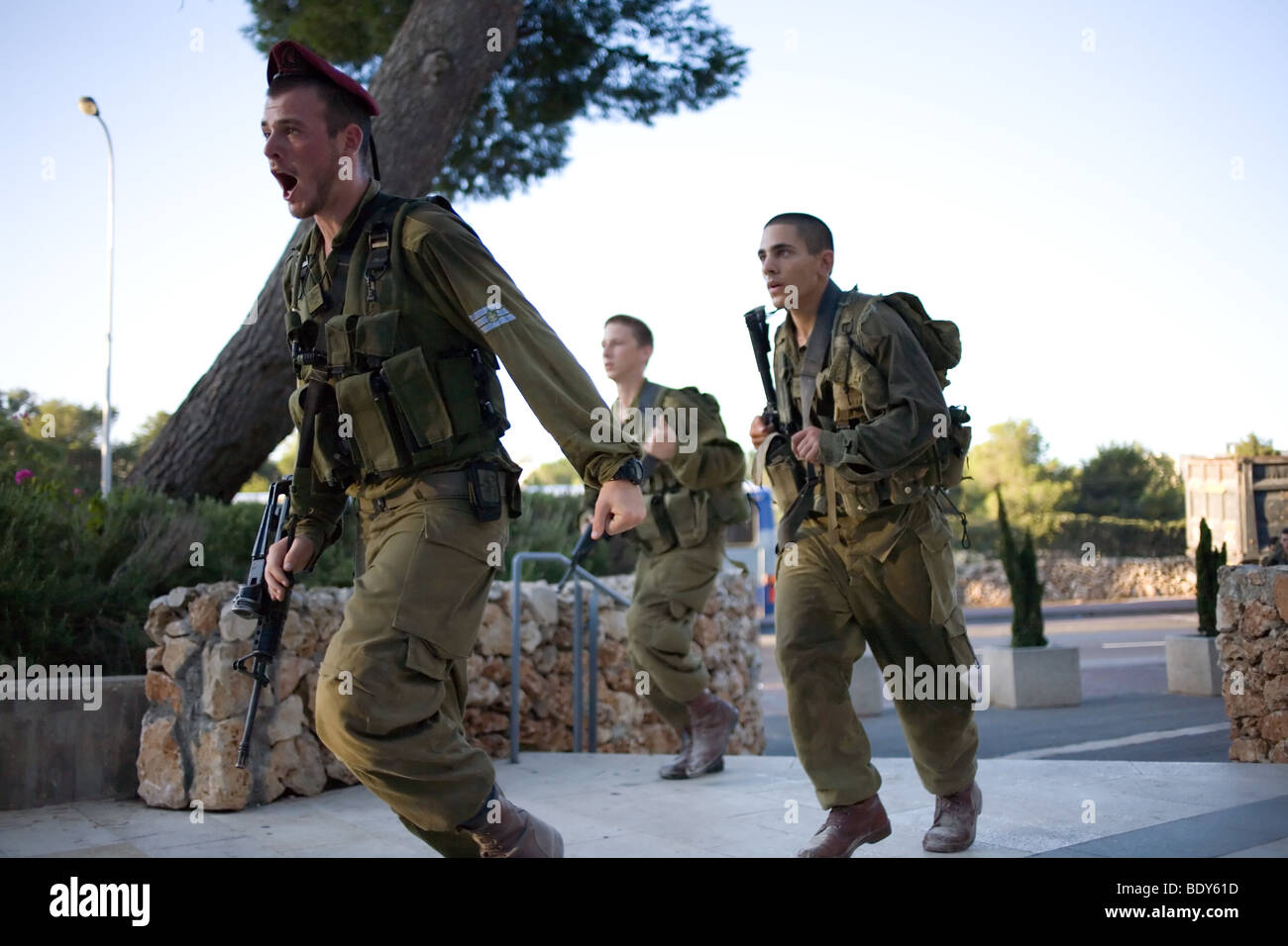 Israeli Paratroopers Finishing a Long March at Ammunition Hill ...