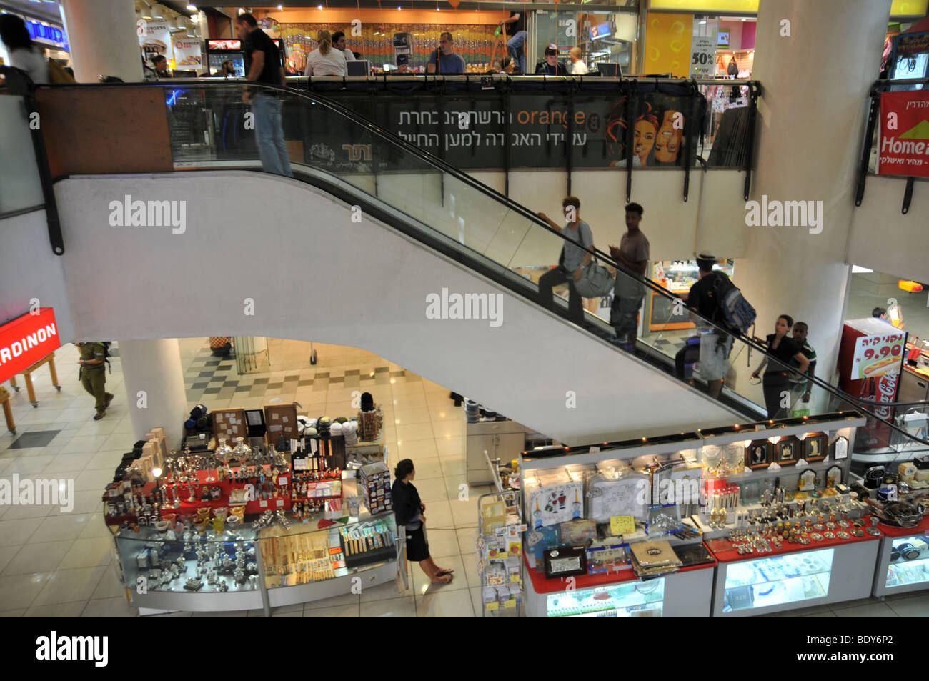 Bus station interior hi-res stock photography and images - Alamy