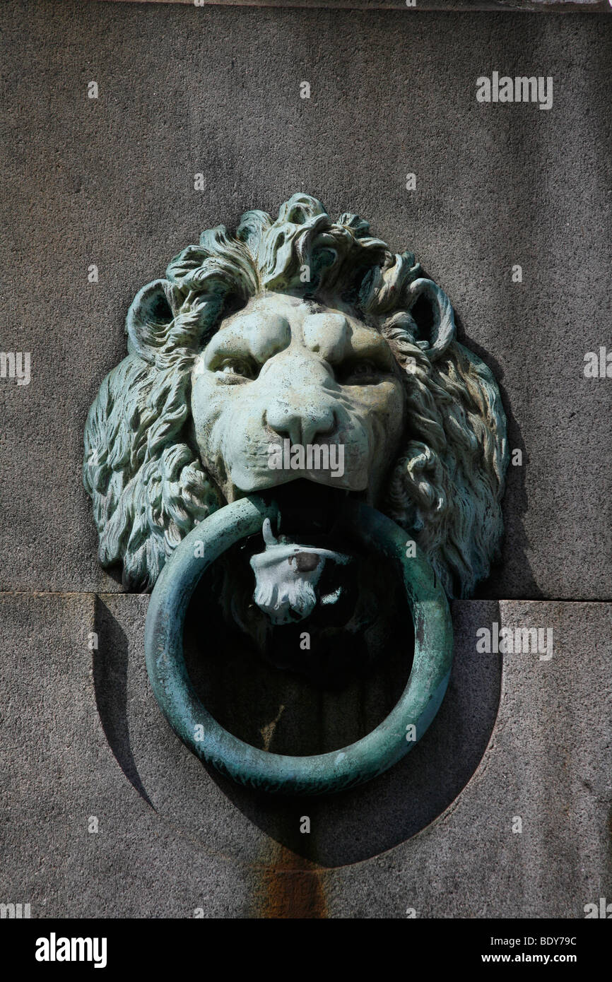 Tide mark wall hi-res stock photography and images - Alamy