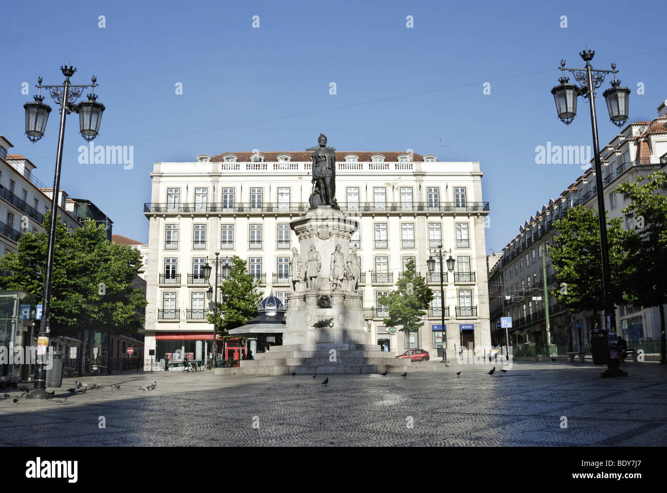 Sculpture luis de camoes hi-res stock photography and images - Alamy