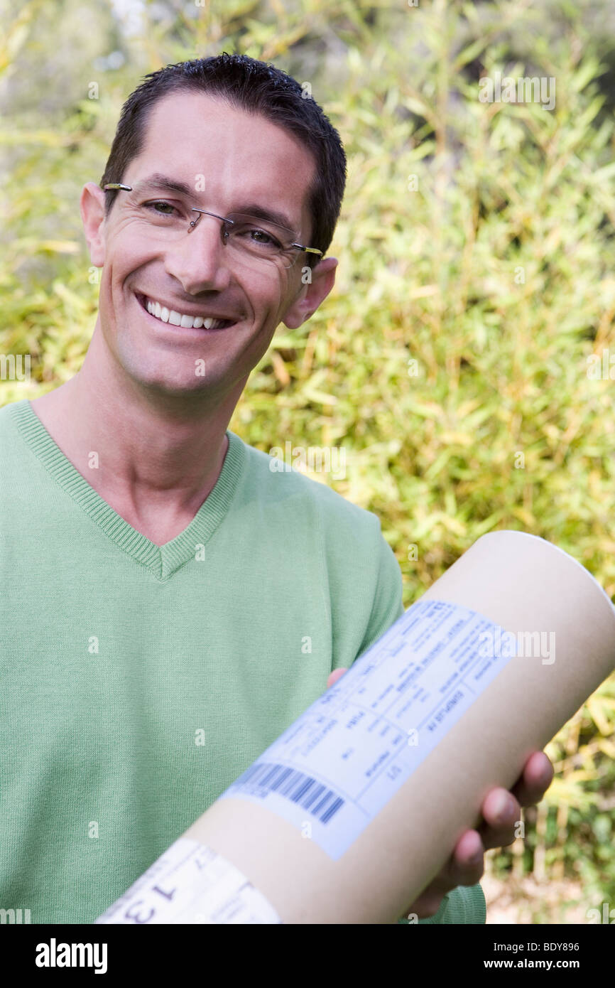 man receiving a box Stock Photo - Alamy