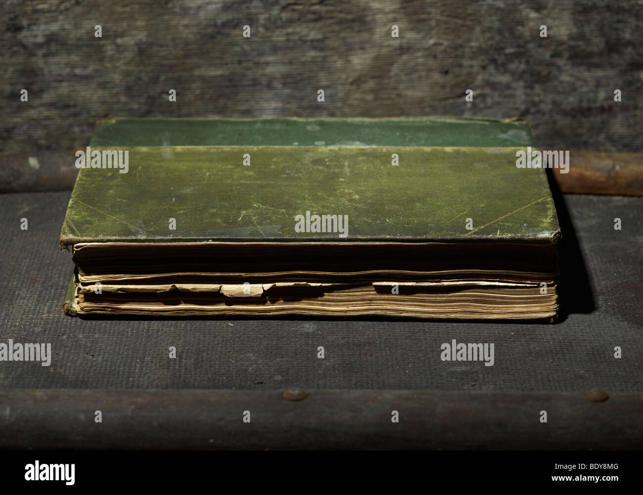 Book setting hi-res stock photography and images - Alamy