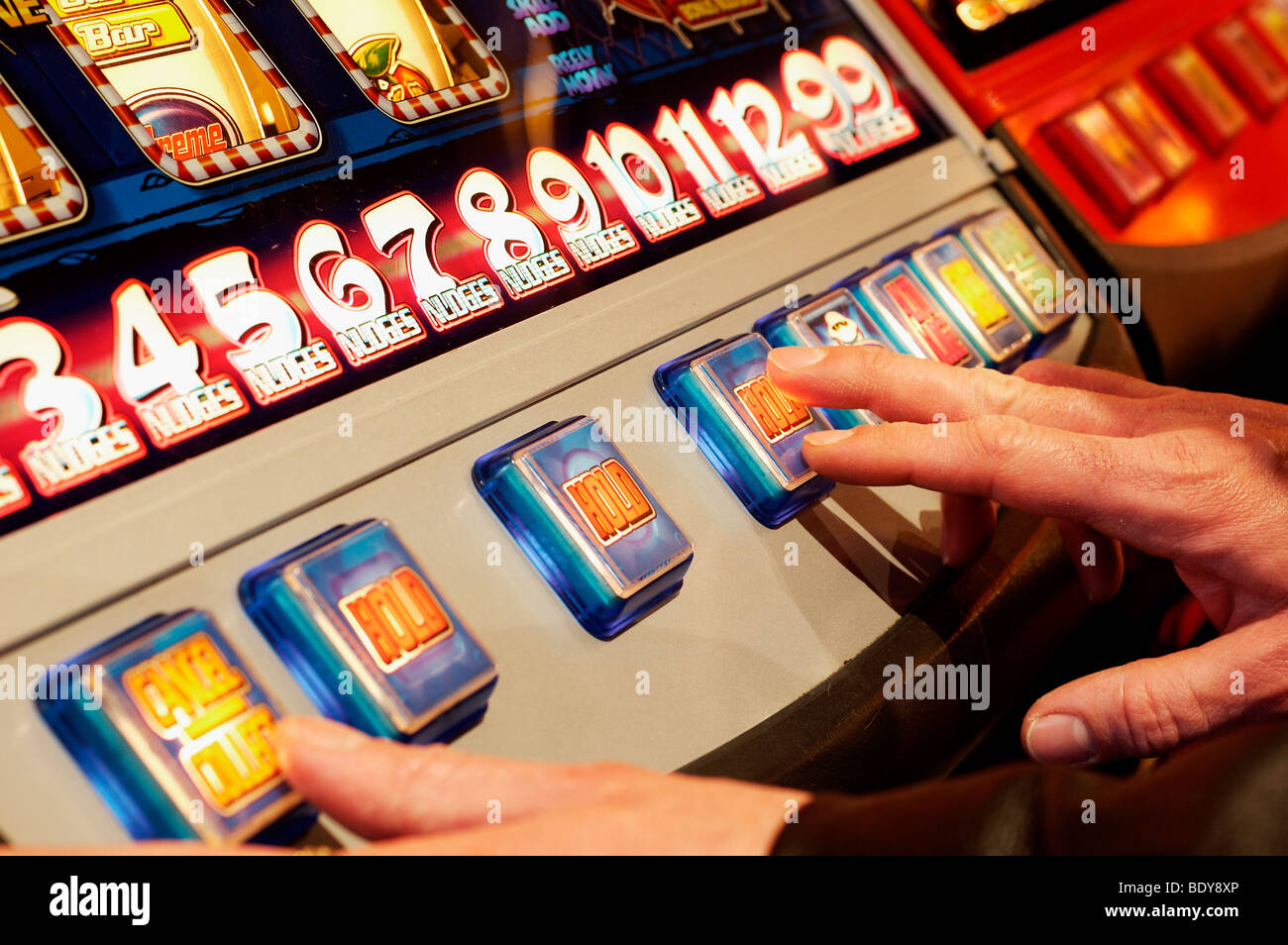 Slot machine win hi-res stock photography and images - Alamy