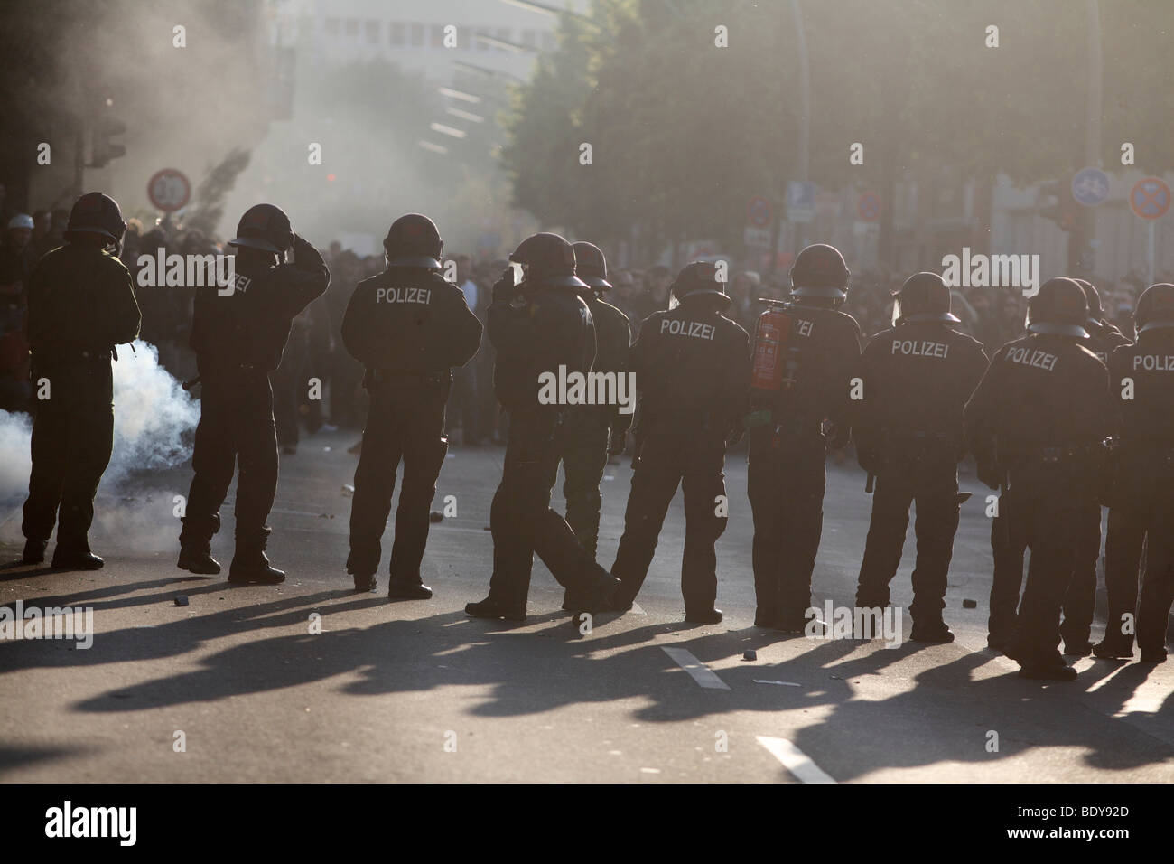 Police line up photos hi-res stock photography and images - Alamy