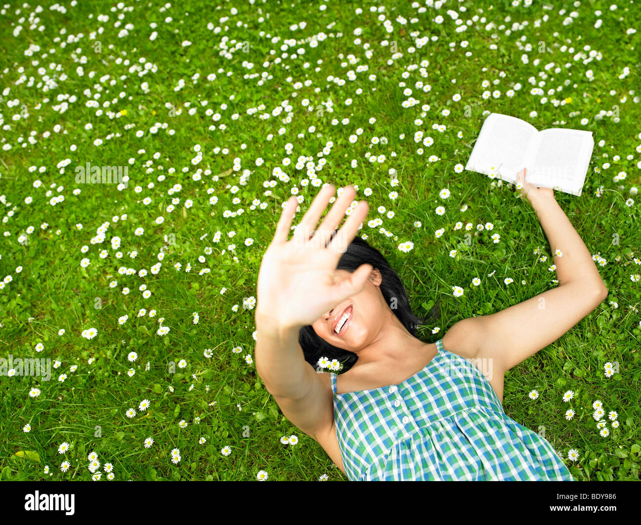 Woman book hand hi-res stock photography and images - Alamy