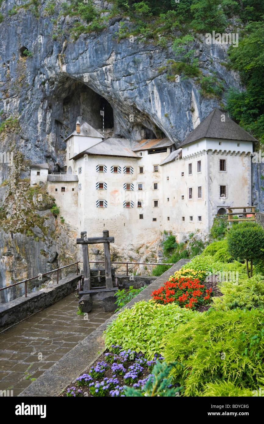 Predjama castle near the postojna cave hi-res stock photography and ...