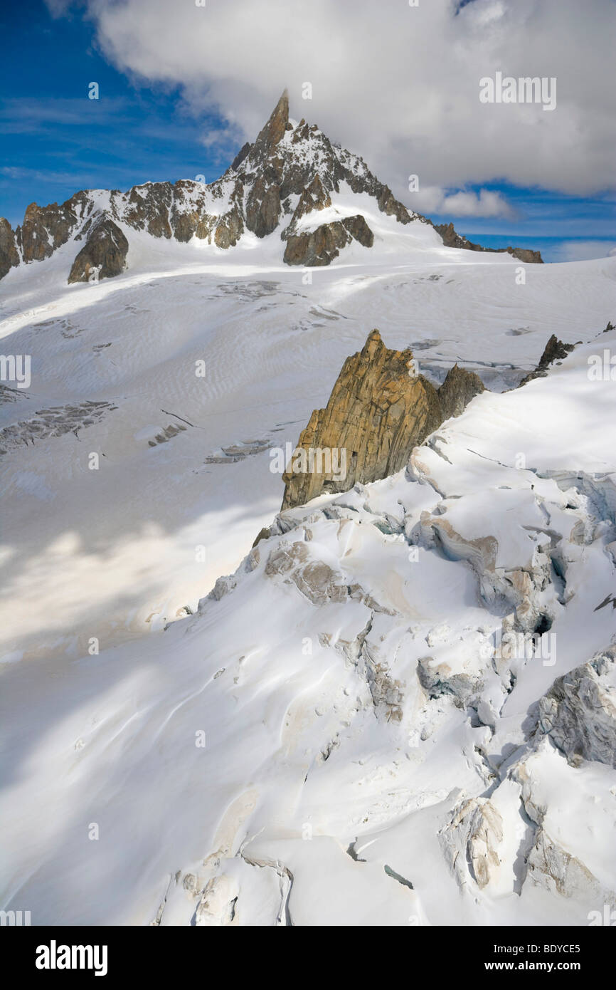 Dent du Geant, Dente del Gigante, Giant's tooth, Mont Blanc Massif ...