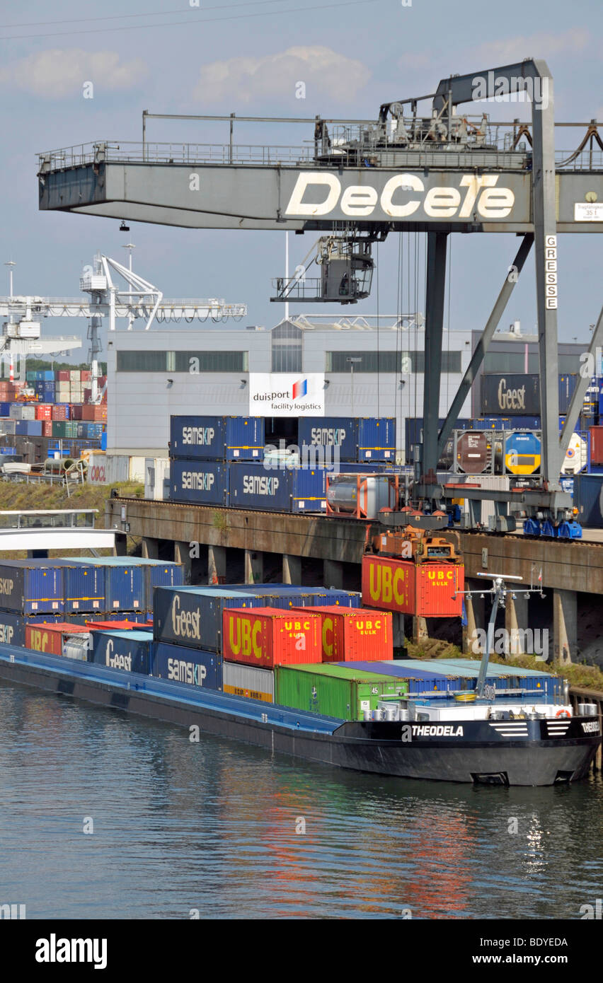 Cargo ship loaded containers port hi-res stock photography and images ...