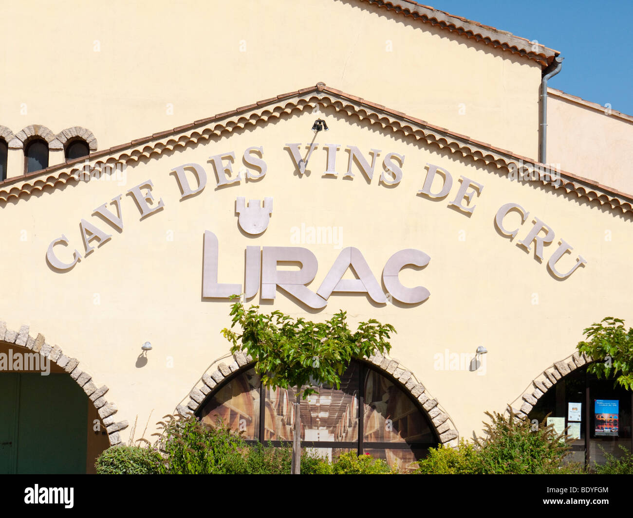 Lirac france hi-res stock photography and images - Alamy