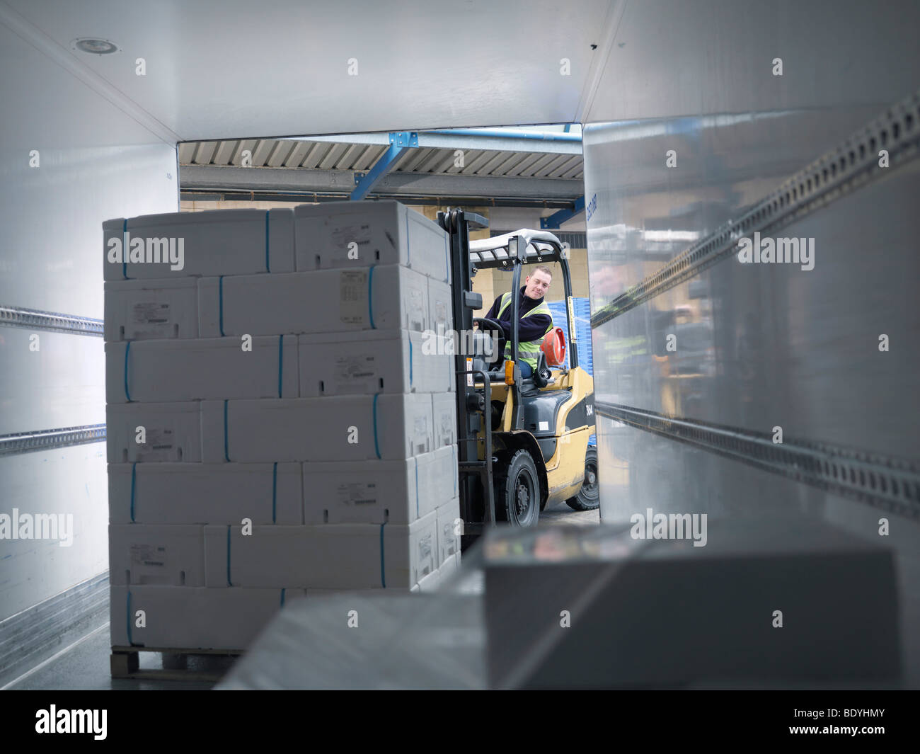 Lorry forklift loading hi-res stock photography and images - Alamy
