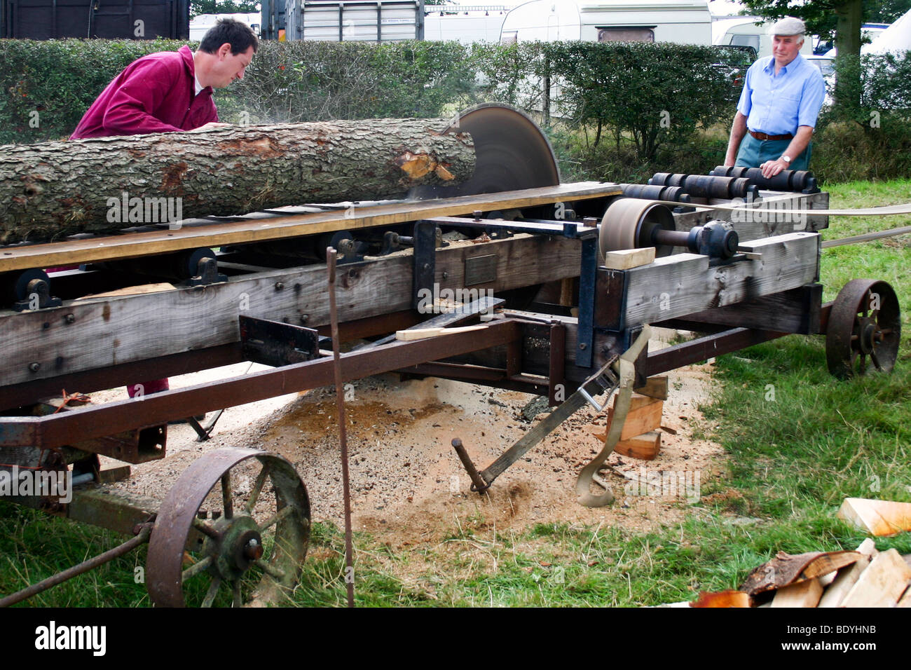 Sawing machine log hi-res stock photography and images - Alamy