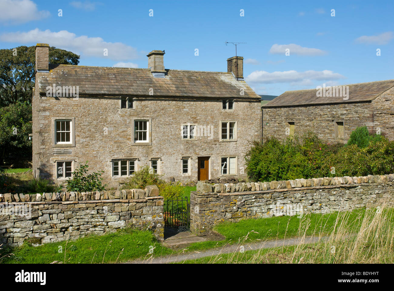 Yorkshire cottage architecture hi-res stock photography and images - Alamy