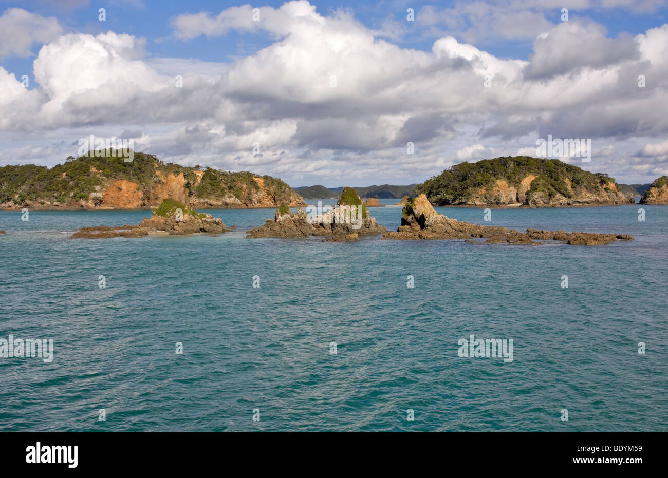 Islands and islets hi-res stock photography and images - Alamy