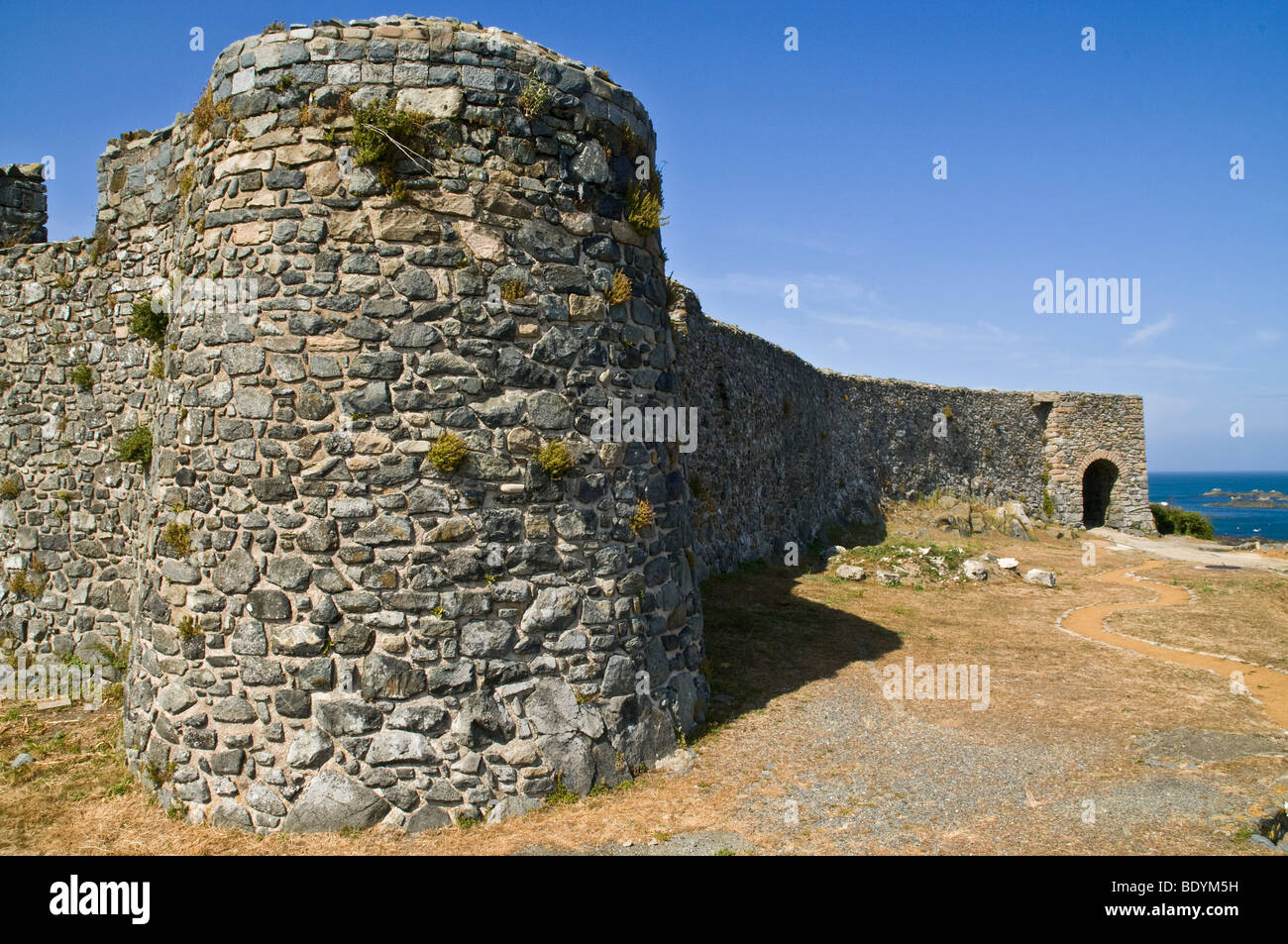 dh Vale Castle ST SAMPSON GUERNSEY Castle walls and entrance gate ...