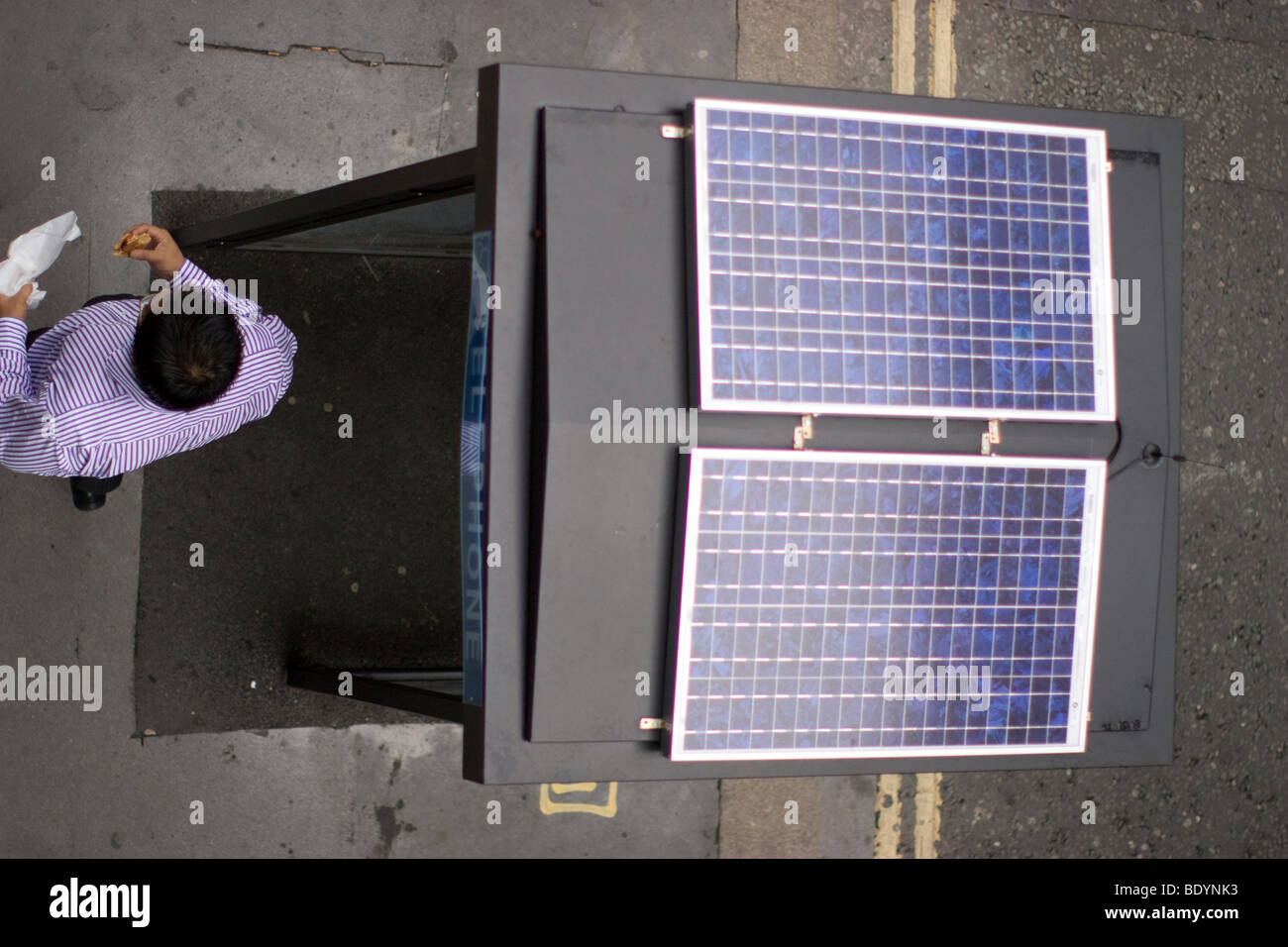 Solar panel booth hi-res stock photography and images - Alamy