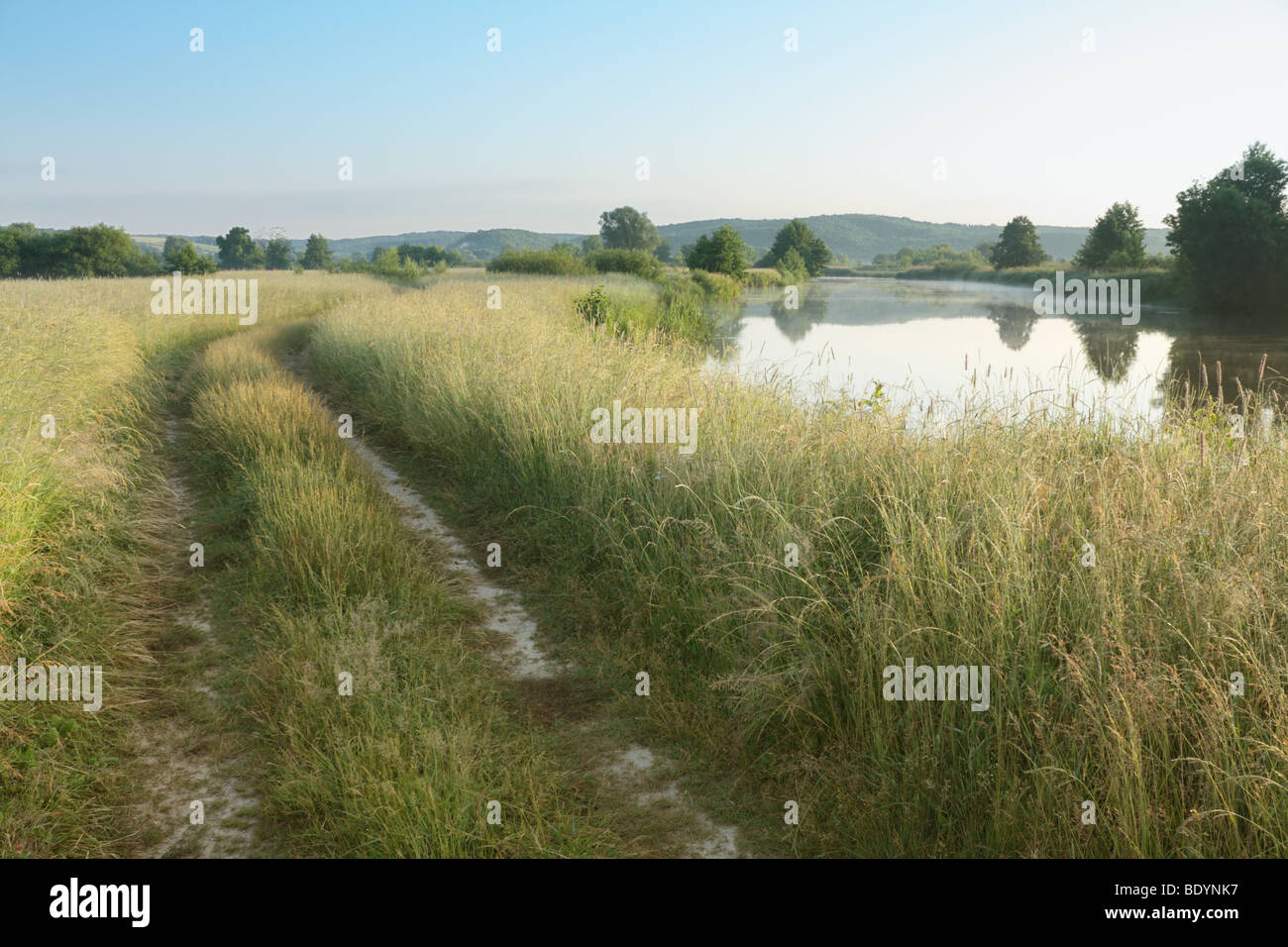 Road by a river hi-res stock photography and images - Alamy