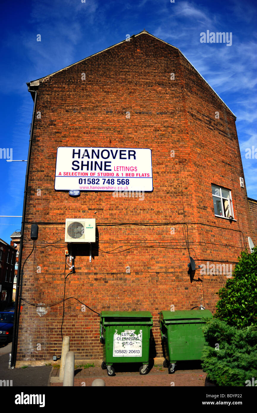 Property Rental Sign on Building Stock Photo - Alamy