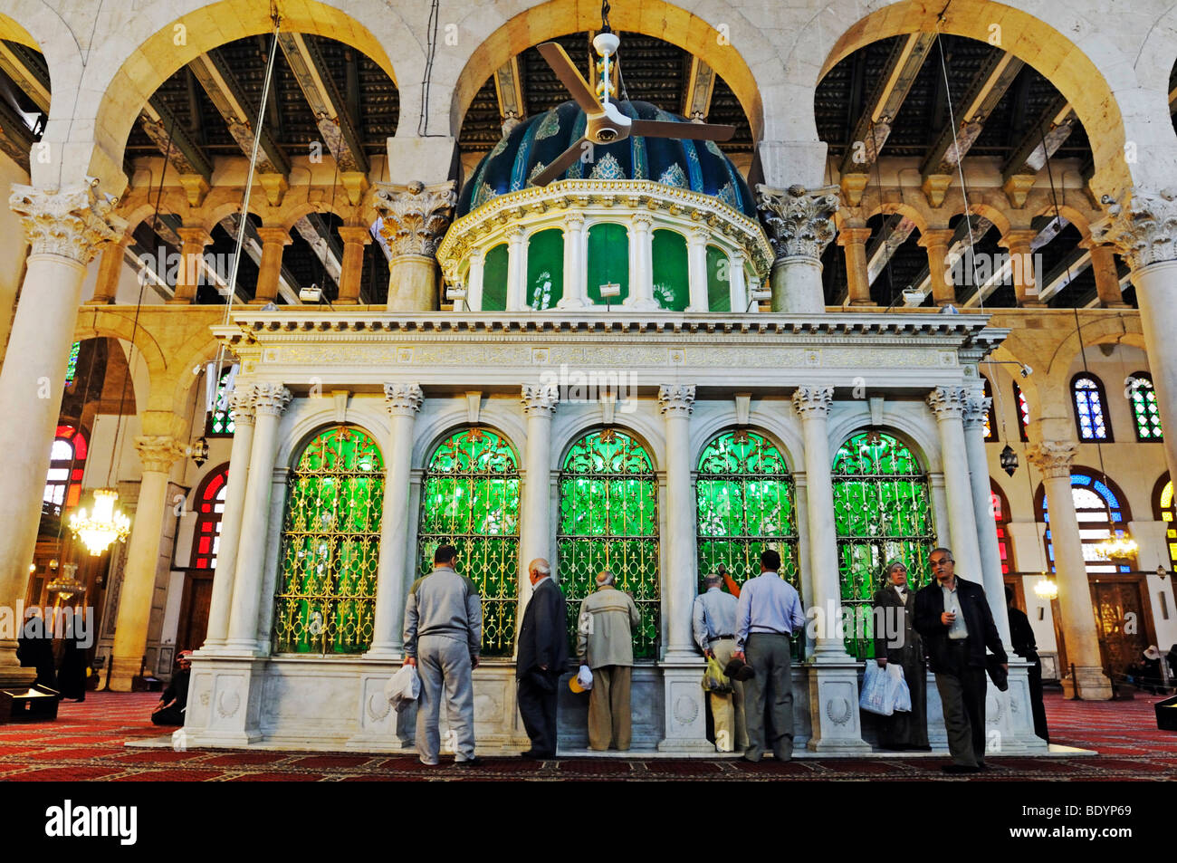 Mosque damascus inside hi-res stock photography and images - Alamy