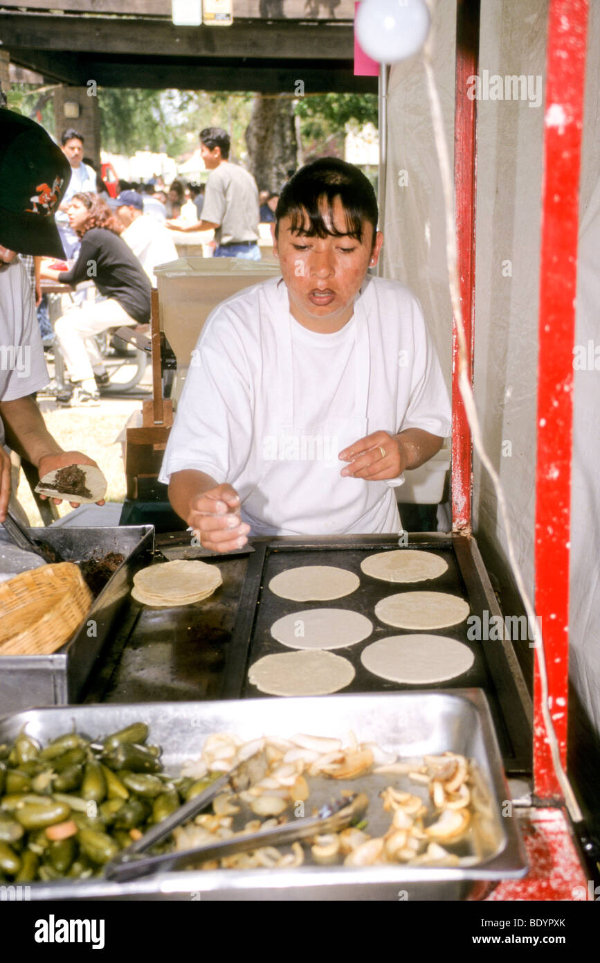 Cinco de Mayo festival fiesta fair event history celebrate celebration ...