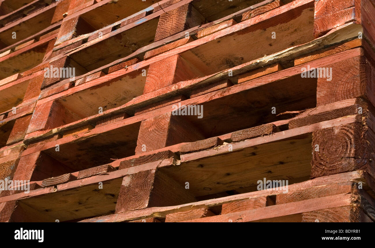 a stack of wooden brown pallets in daylight Stock Photo - Alamy