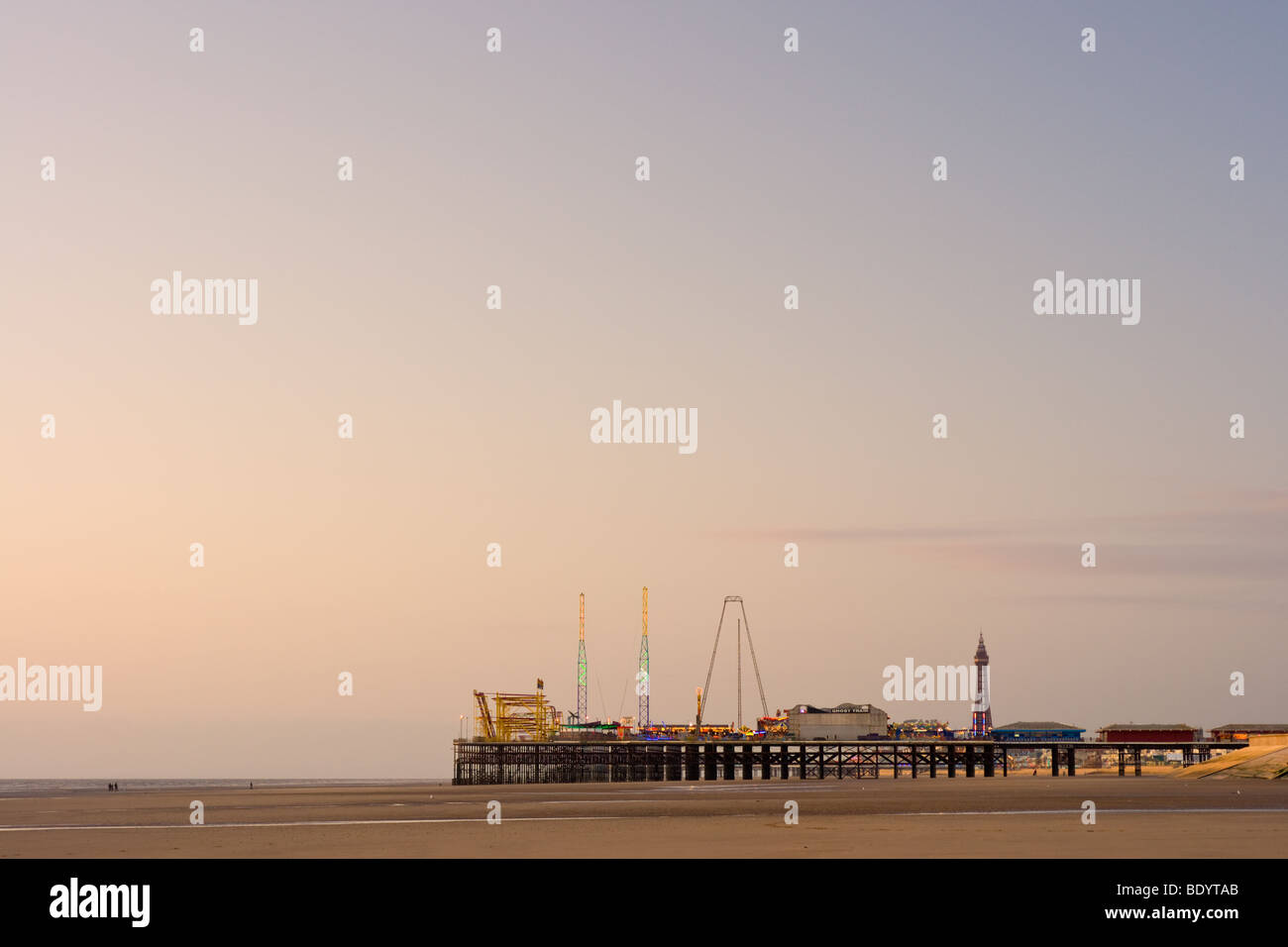 Blackpool south pier Stock Photo - Alamy