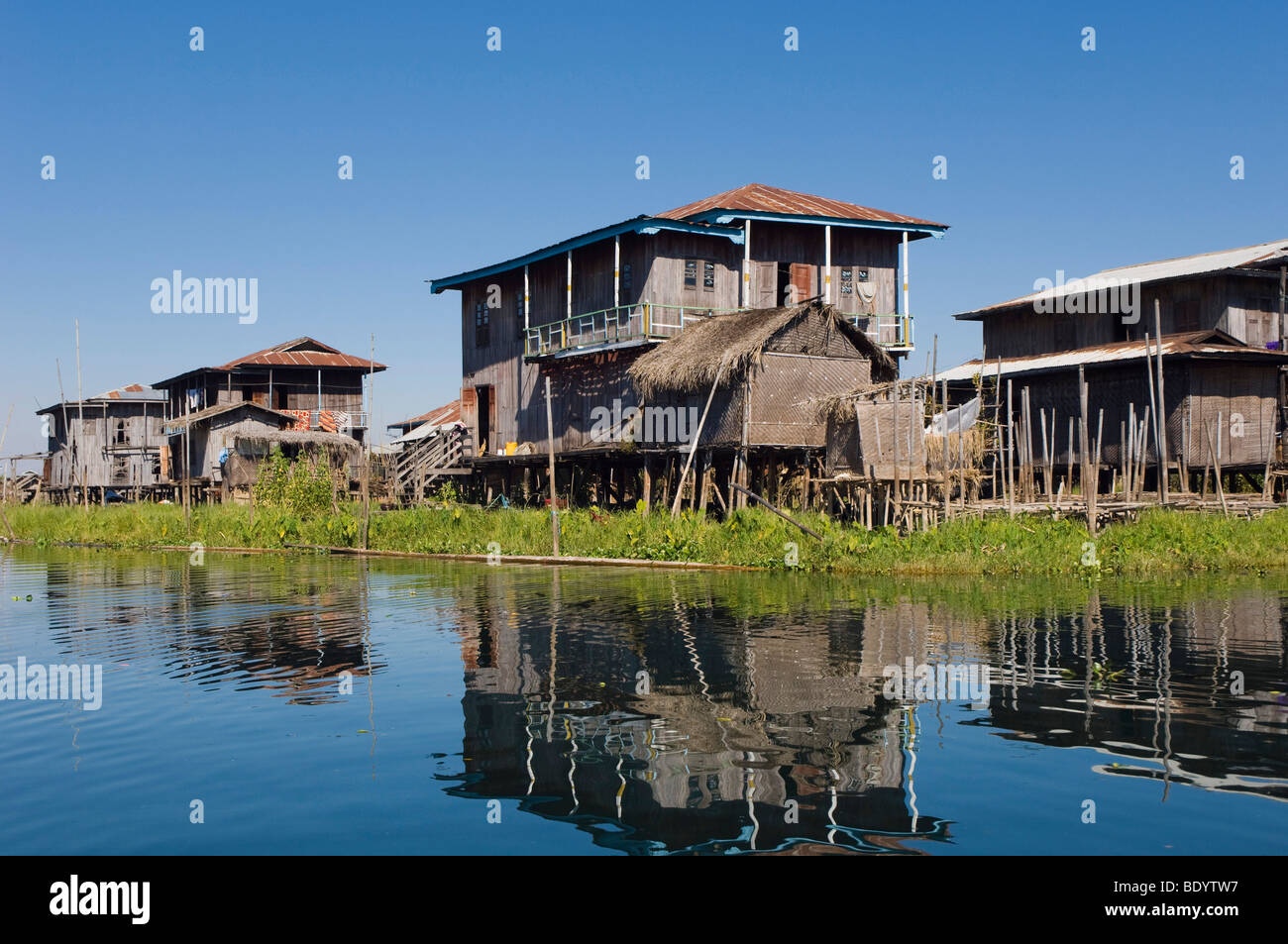 Stilts house hi-res stock photography and images - Alamy
