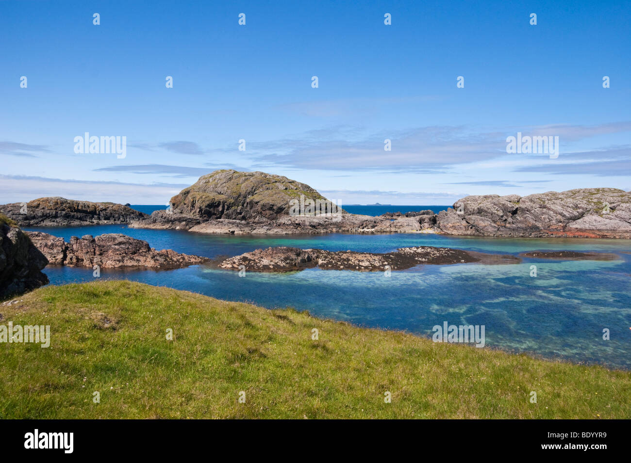 Iona rocks hi-res stock photography and images - Alamy